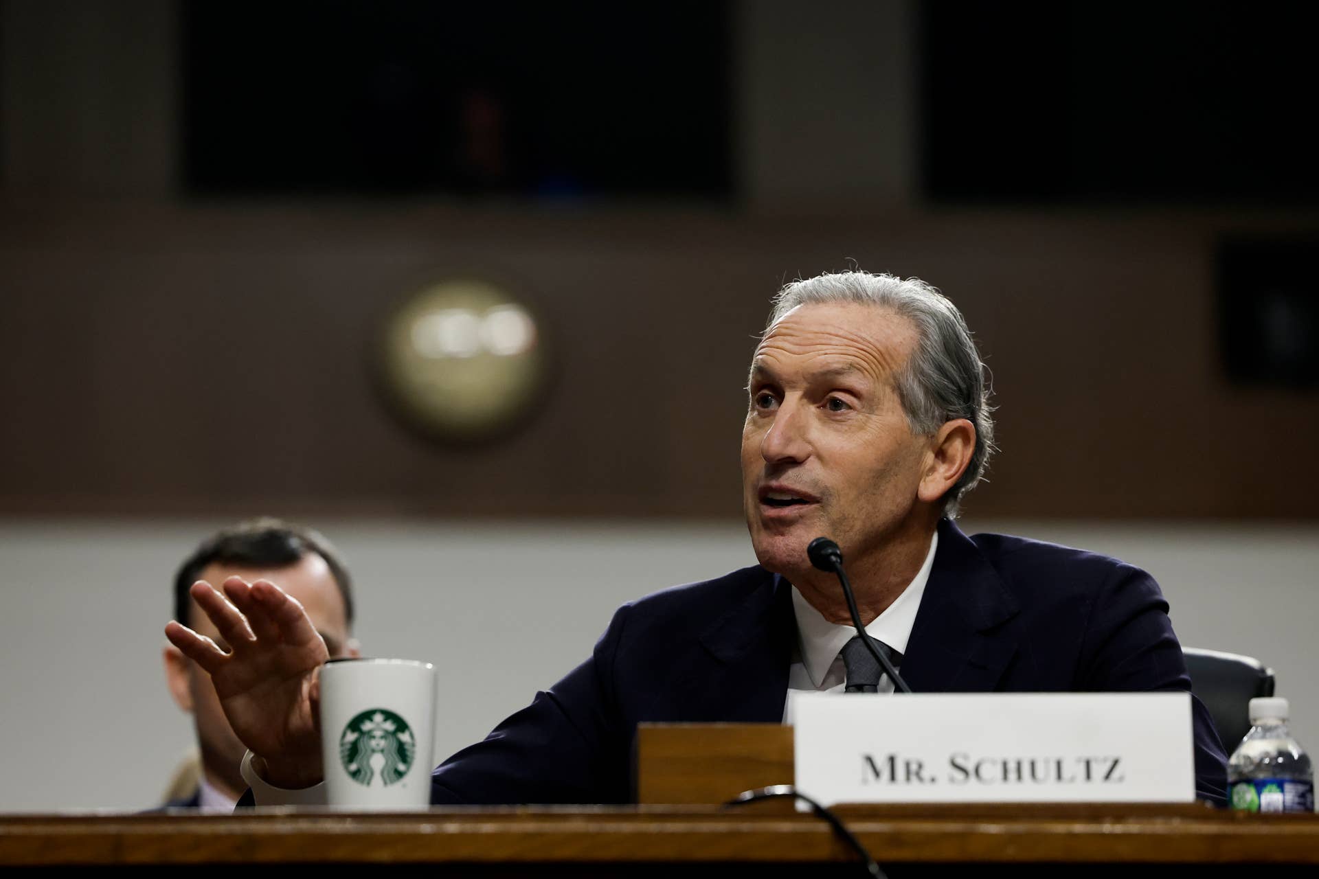 The Dramatic Reason Starbucks' Founder Howard Schultz 'Did A Cartwheel ...