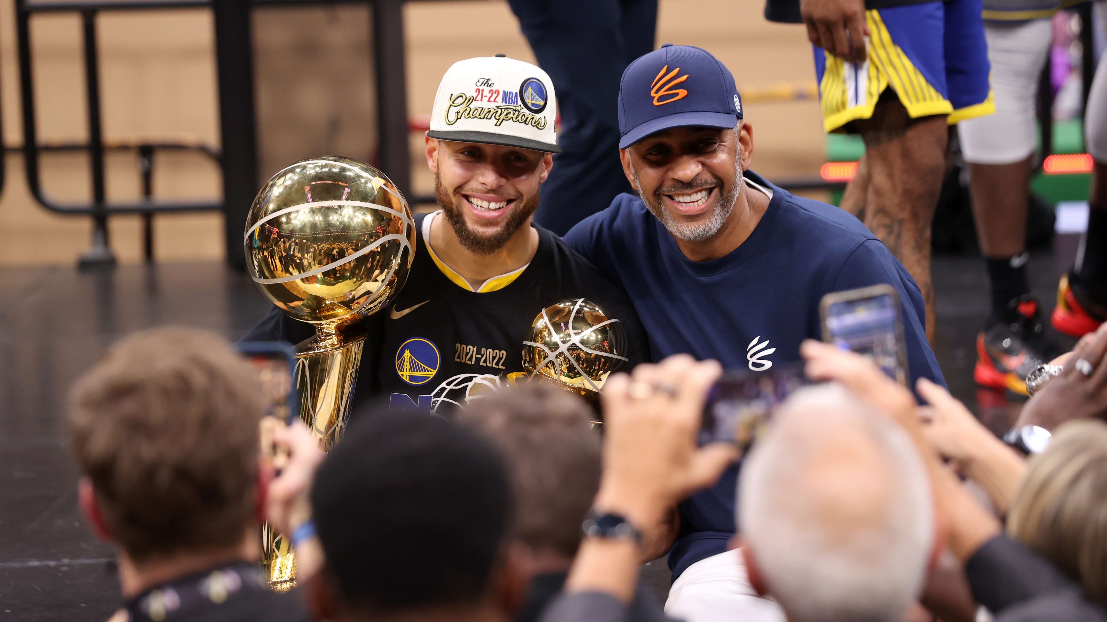 Steph Curry's Dad, Dell, Landing Exciting New Job - Men's Journal