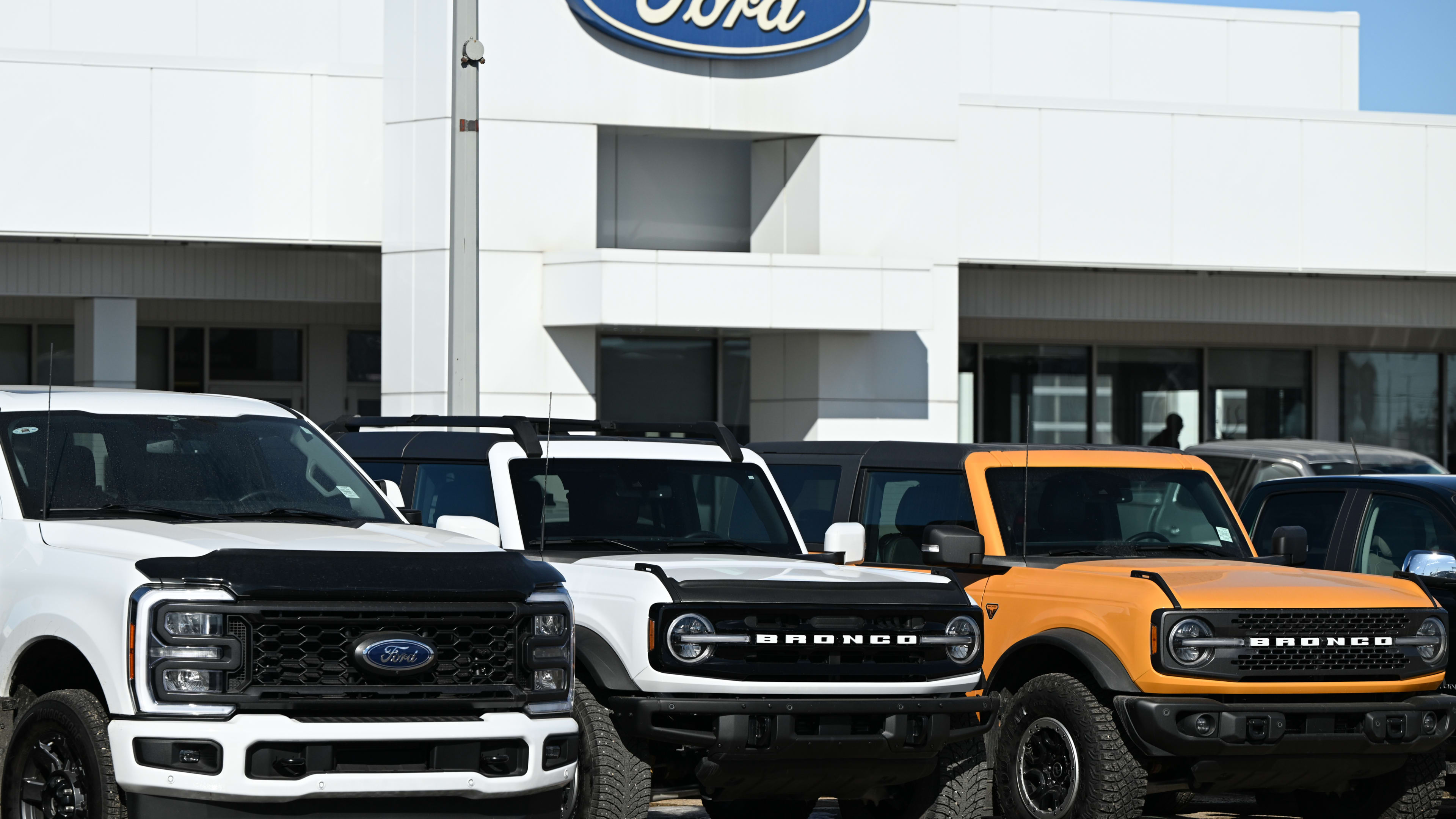 Ford Recalls 850,000 Vehicles but Doesn’t Yet Have a Fix - Men's Journal