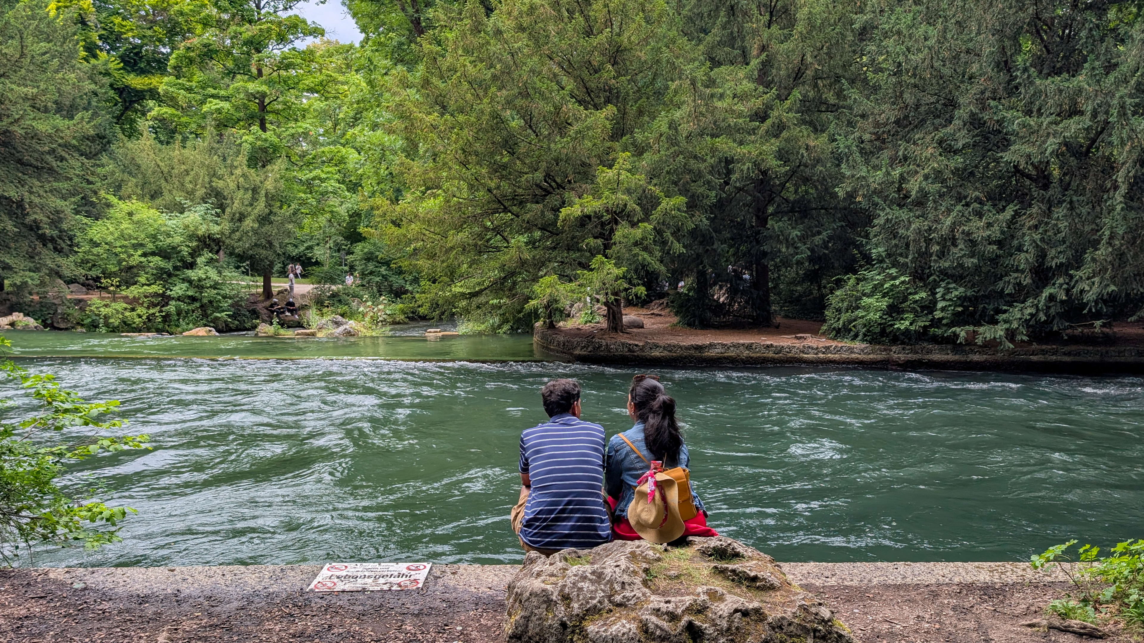 Psychologist Says Happy Couples Do These Five Things - Men's Journal