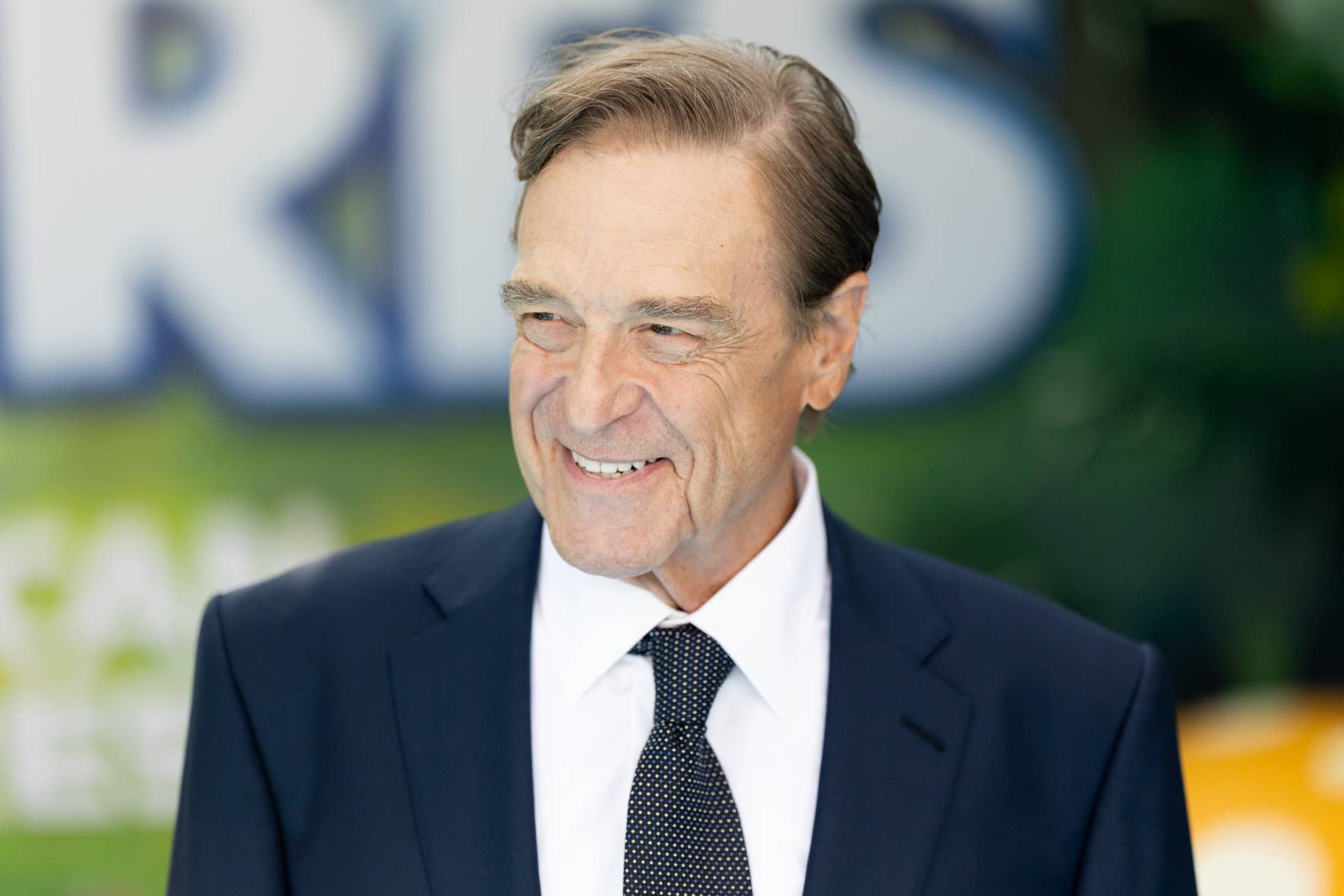 John Goodman Displays Stunning Weight Loss at 'Smurfs' Premiere - Men's ...