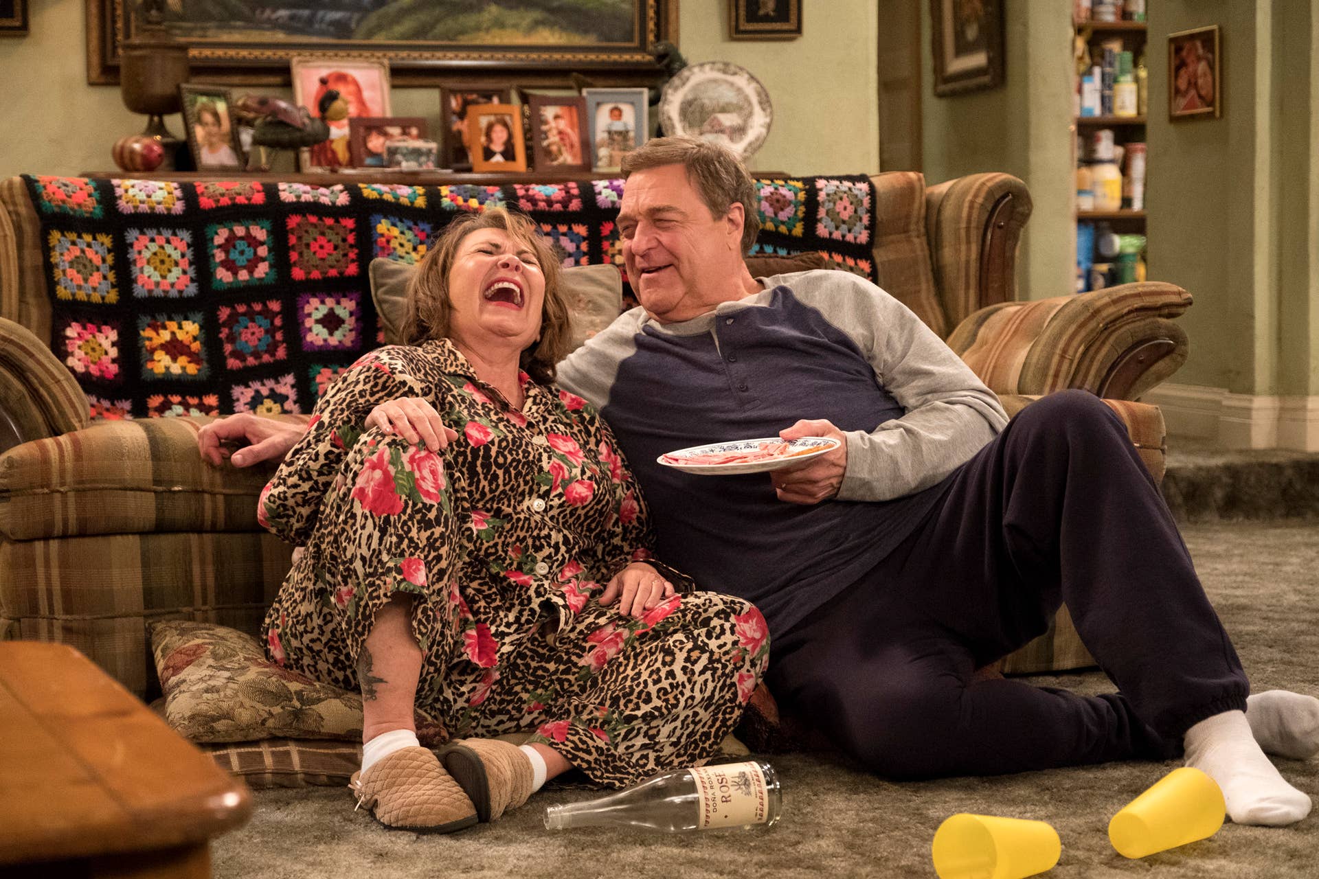 John Goodman Reveals the 4 Words He’d Say to Roseanne Barr If She’d ...