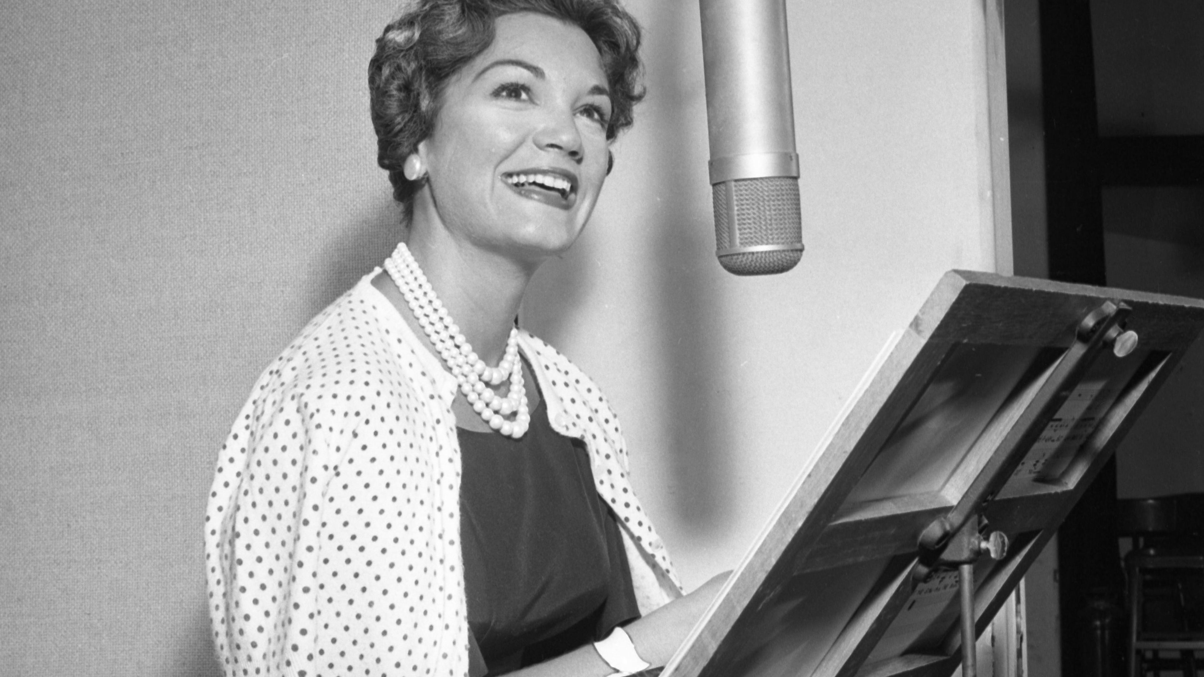 Connie Francis, Iconic Singer and Actor, Dies at 87 - Men's Journal