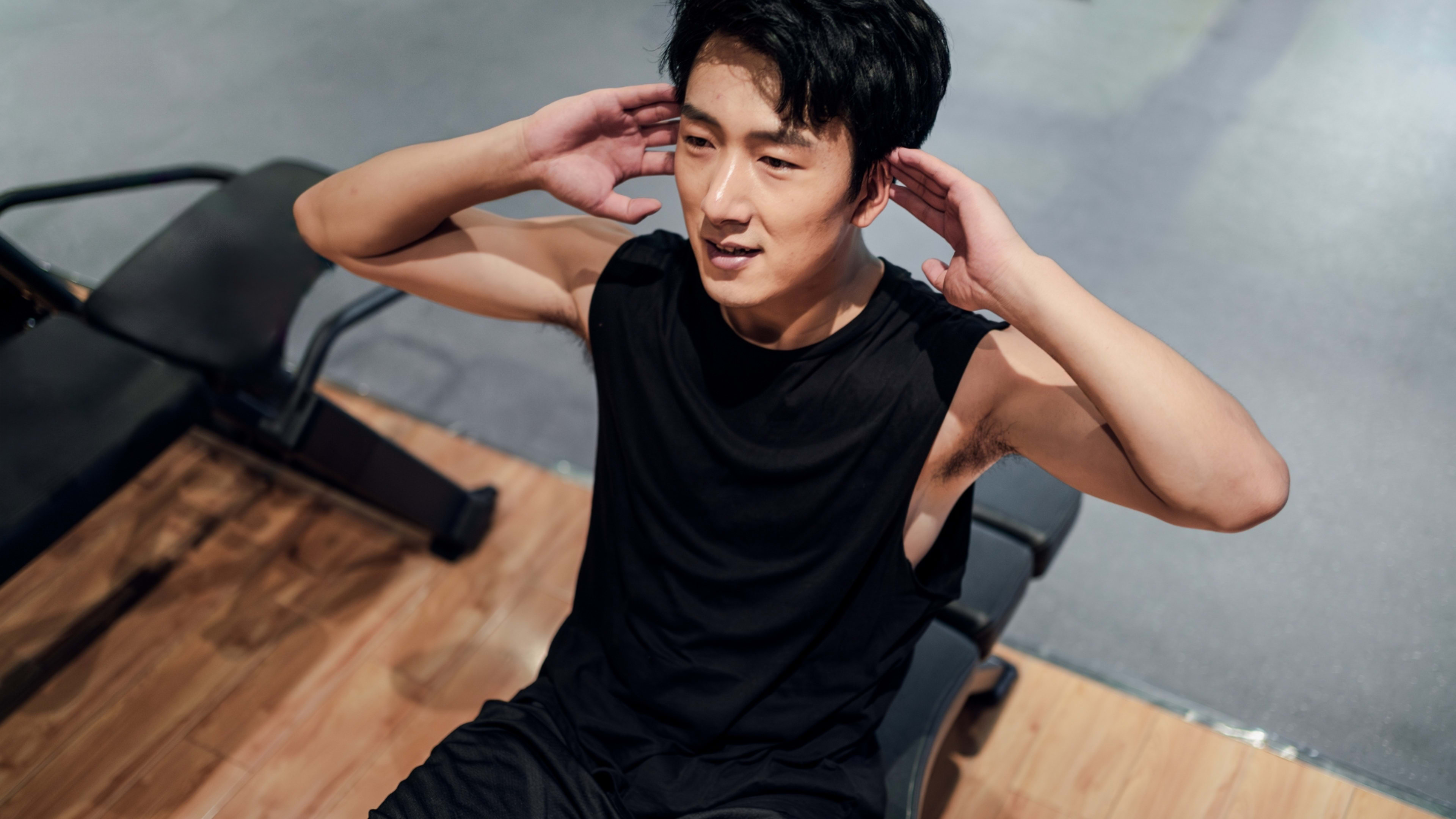 How Old-School Lifters Trained Abs Without Crunches - Men's Journal