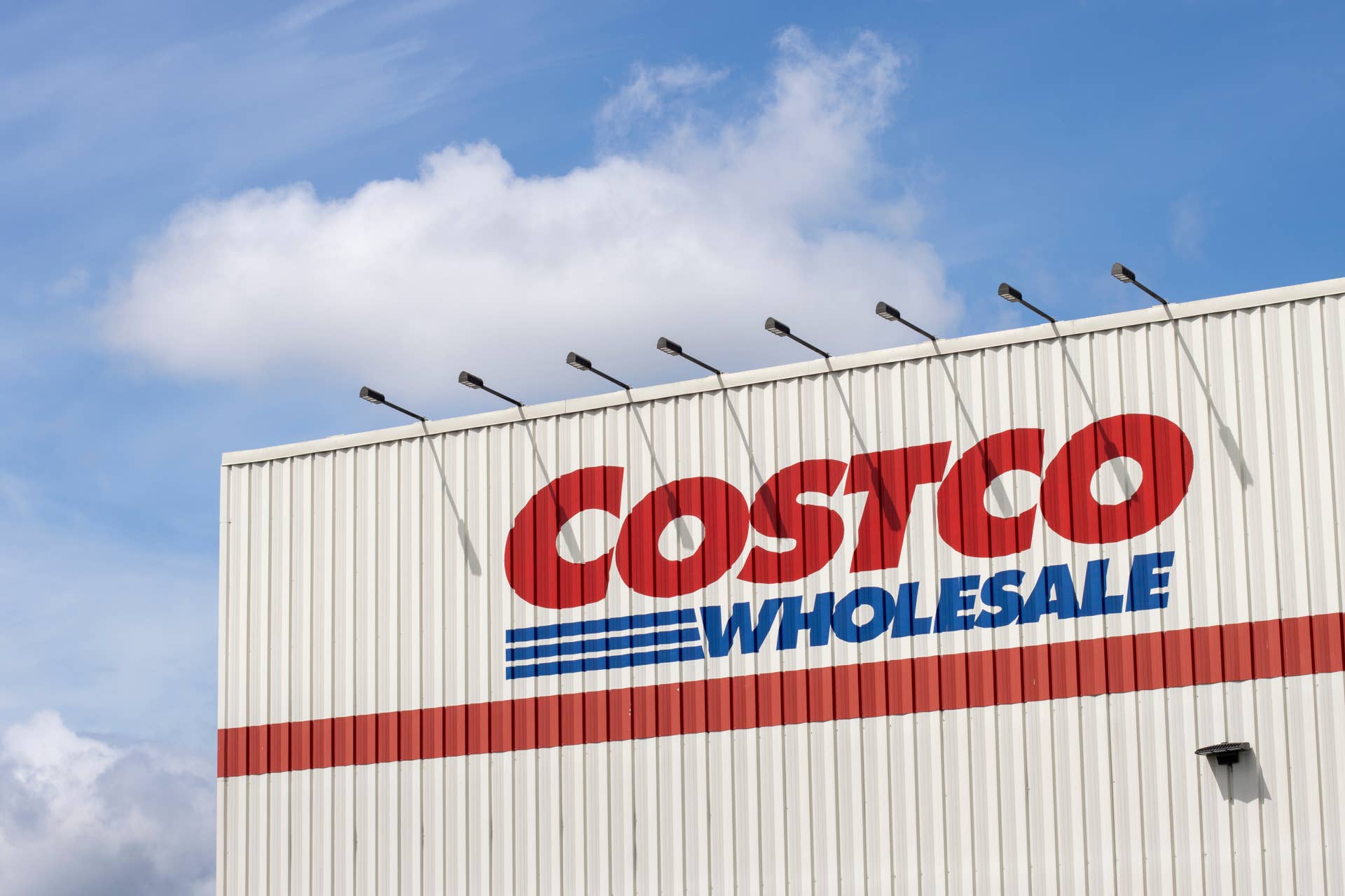 Costco's 'Beautiful' Outdoor Gazebo Is $500 Off Now - Men's Journal