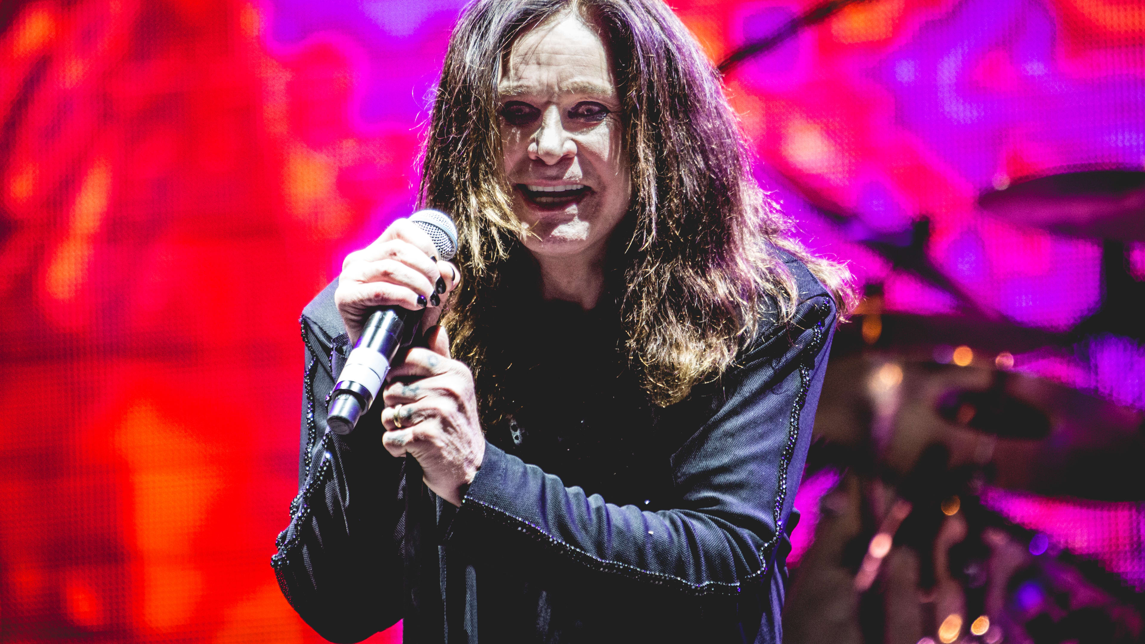 Black Sabbath's Tony Iommi Reveals Why Ozzy Osbourne Was ‘Frustrated ...