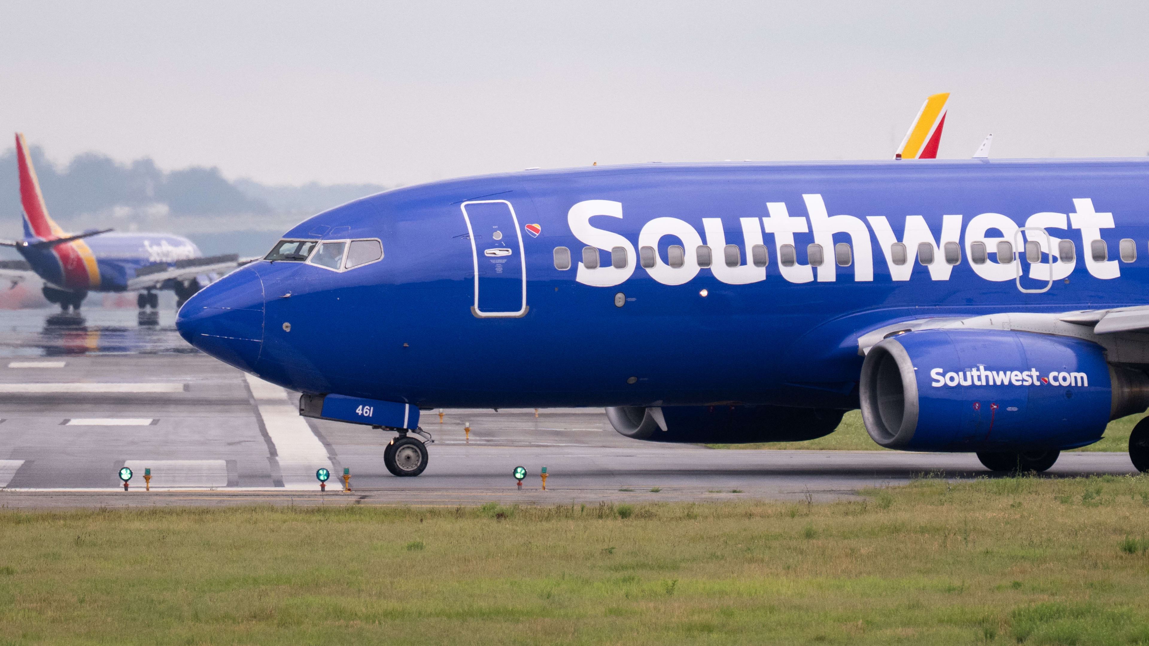 Pro Fighter's Viral Meltdown on Southwest Flight Earns Him Permanent Ban - Men's Journal