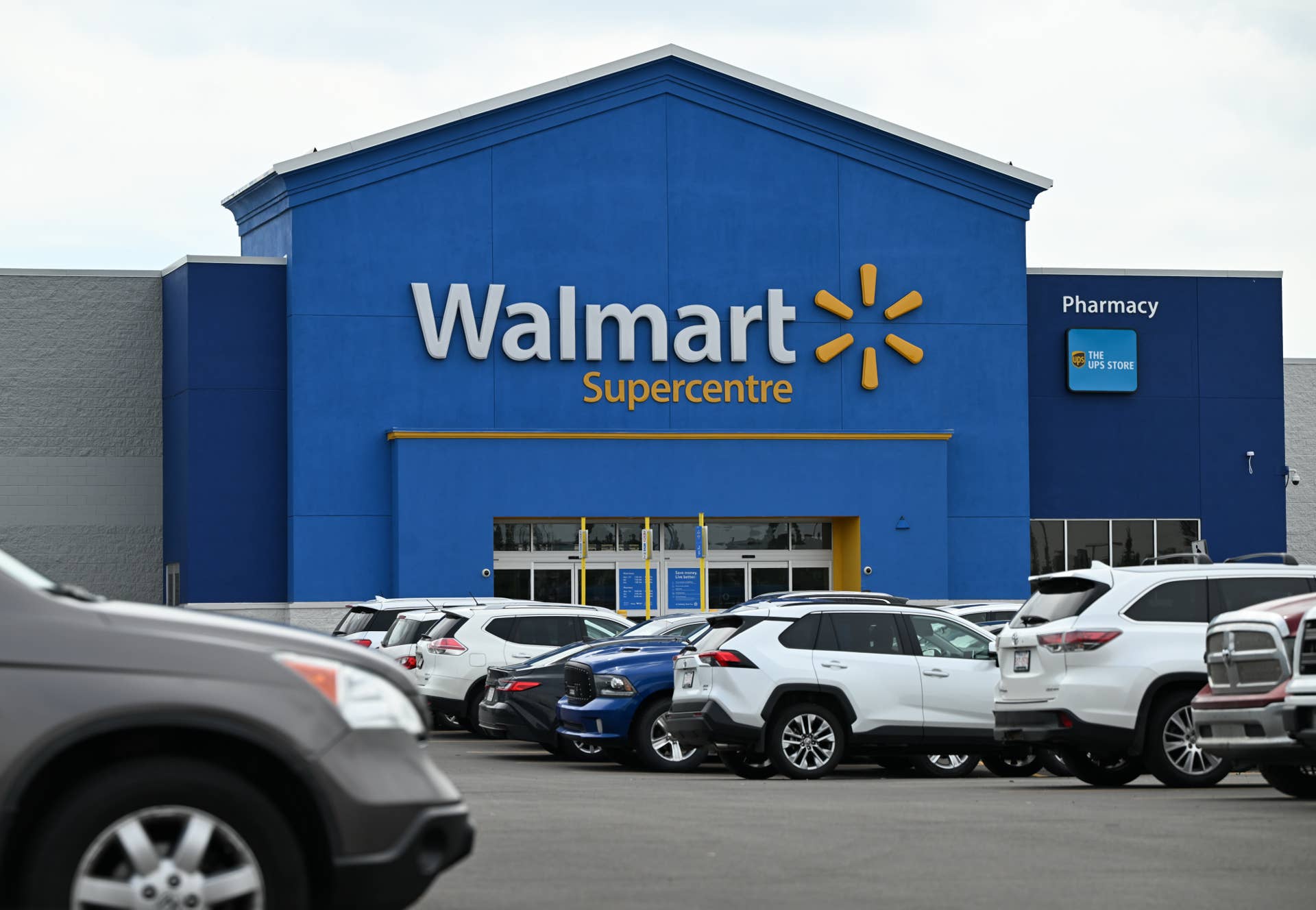 Walmart Mass Stabbing in Traverse City, Michigan: 11 Victims Are Being ...