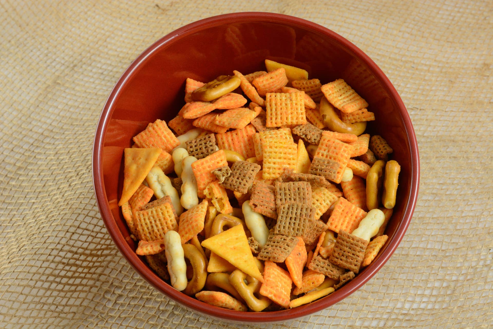 Chex Mix Adds Two Spicy Flavors That Bring the Heat - Men's Journal