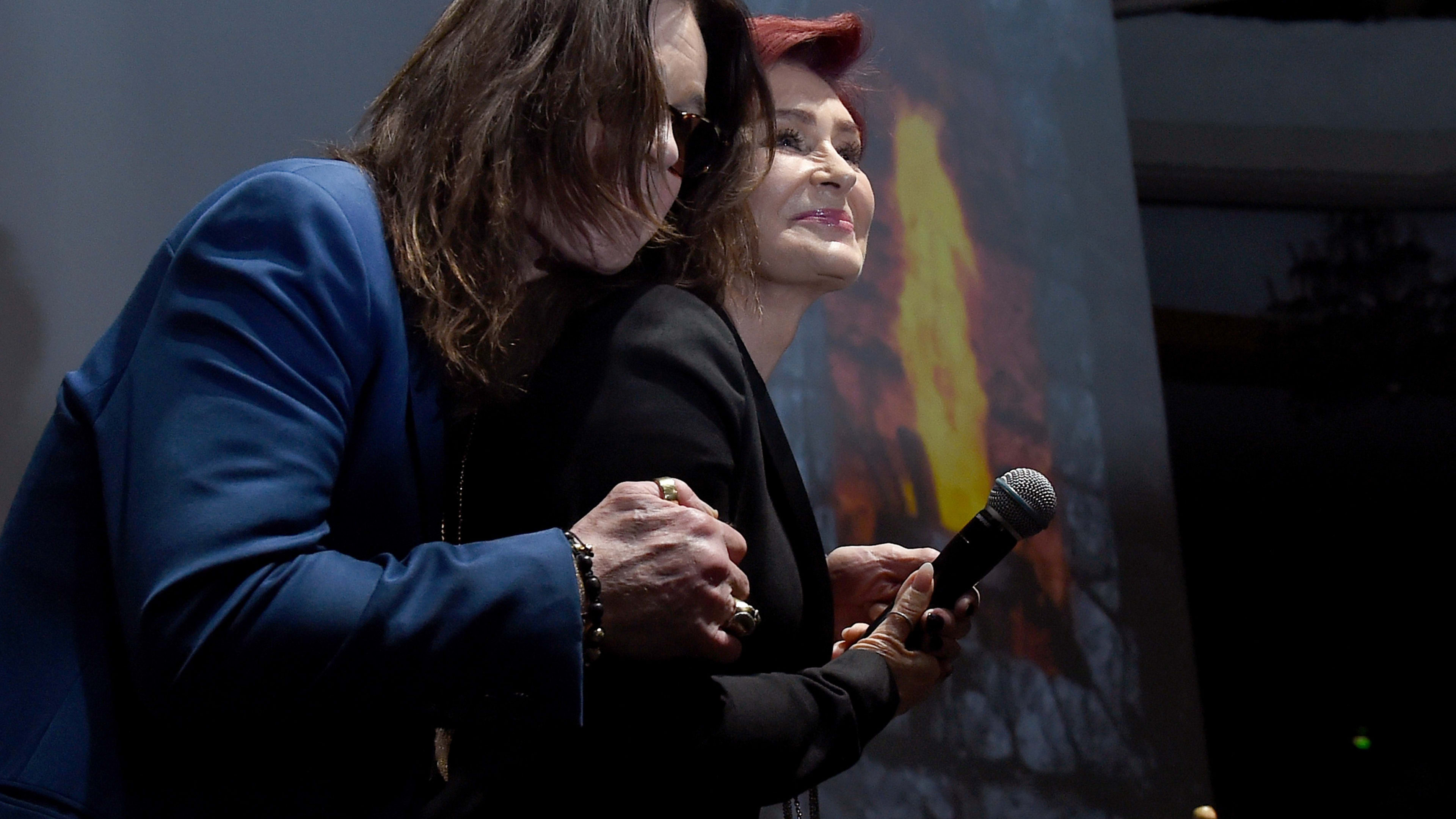 One of Ozzy & Sharon Osbourne’s Final Photos Together Has Been Revealed ...