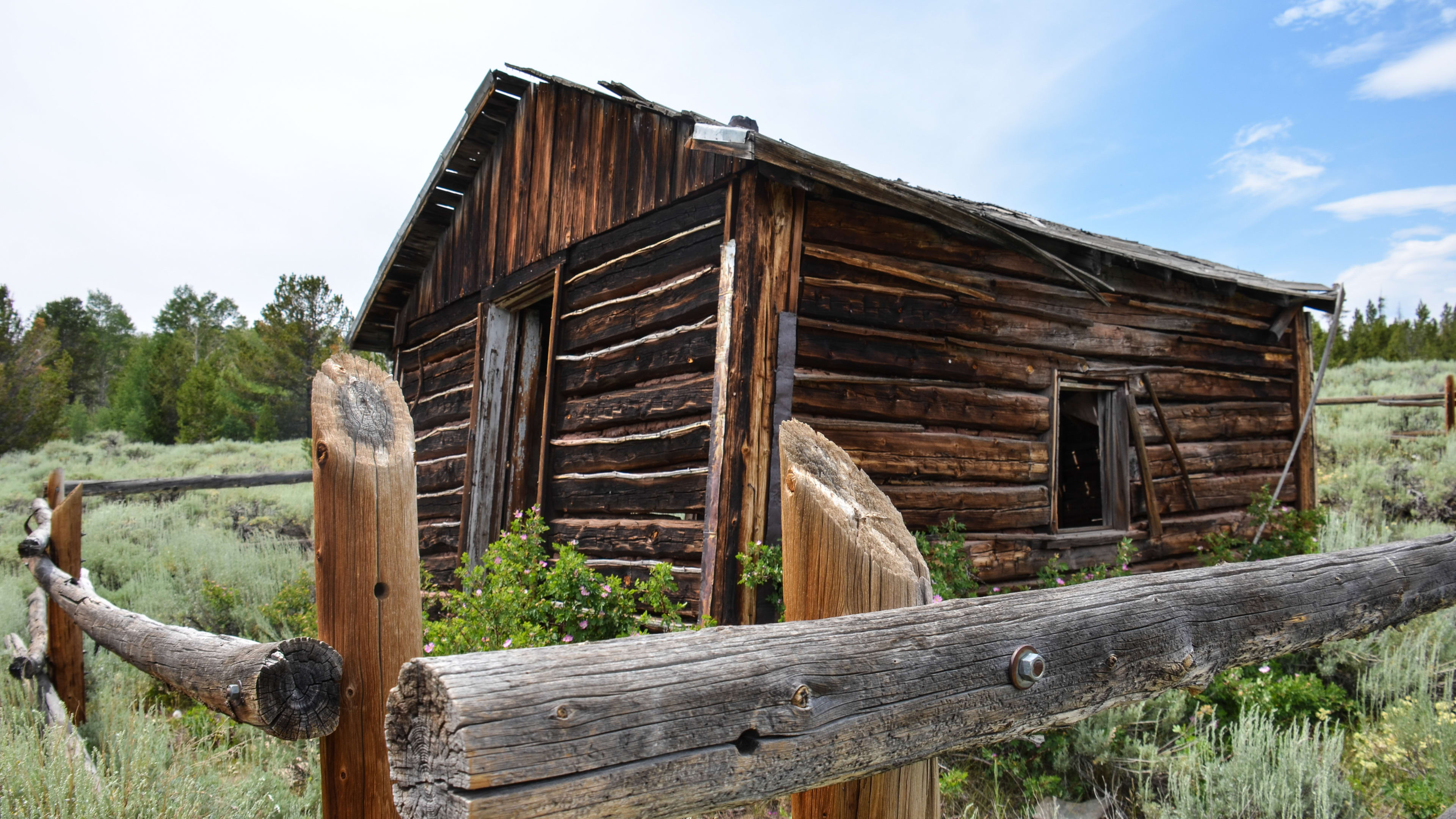 Josh Duhamel on Why He Ditched Hollywood to Build ‘Doomsday Cabin ...