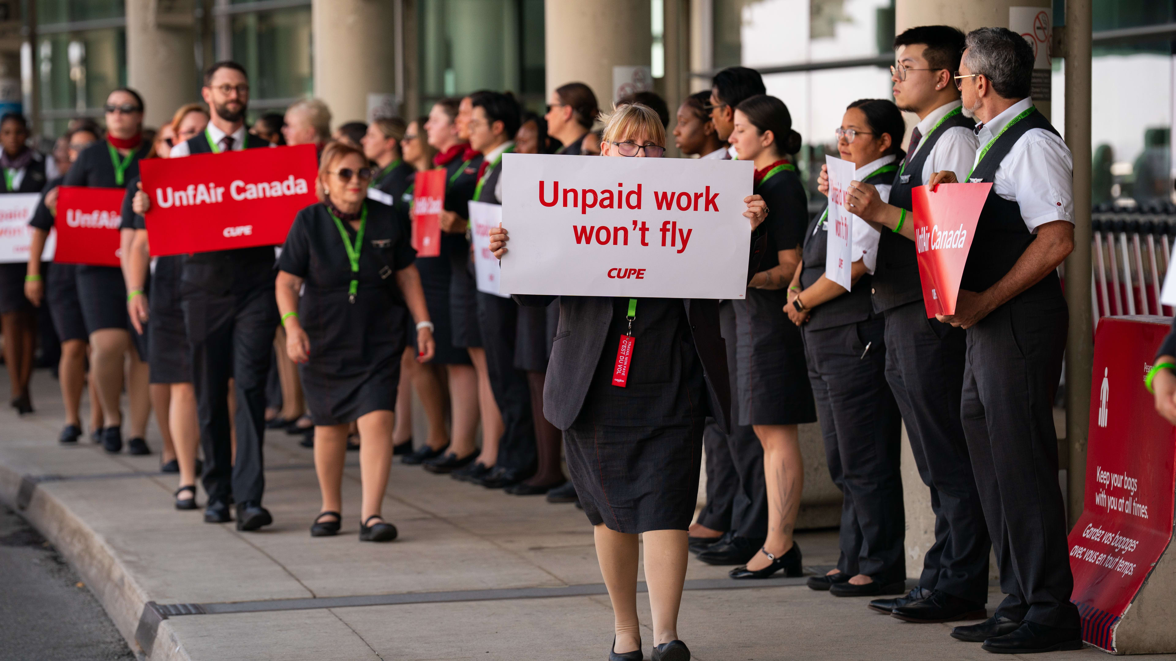 How Much Money Will Air Canada Lose per Day if Flight Attendants Strike ...
