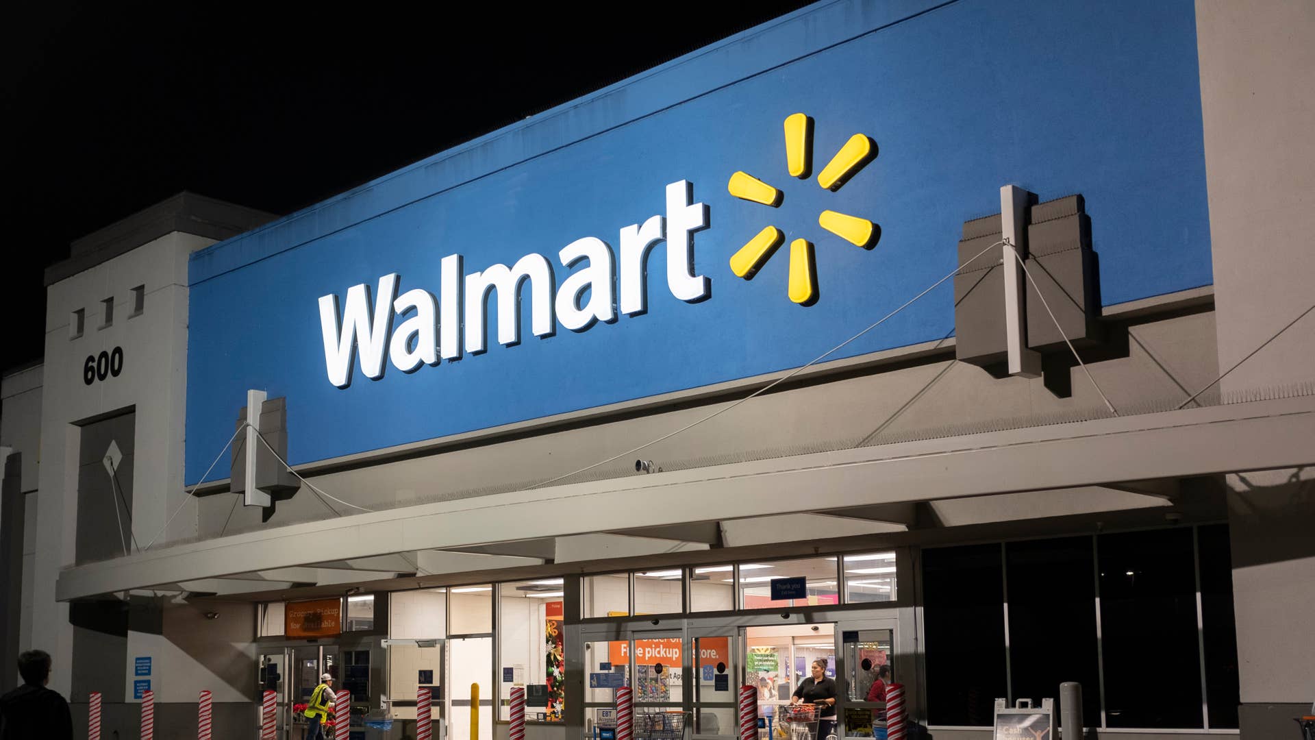 Walmart Makes Sudden Self-Checkout Decision After Alarming Police Data ...