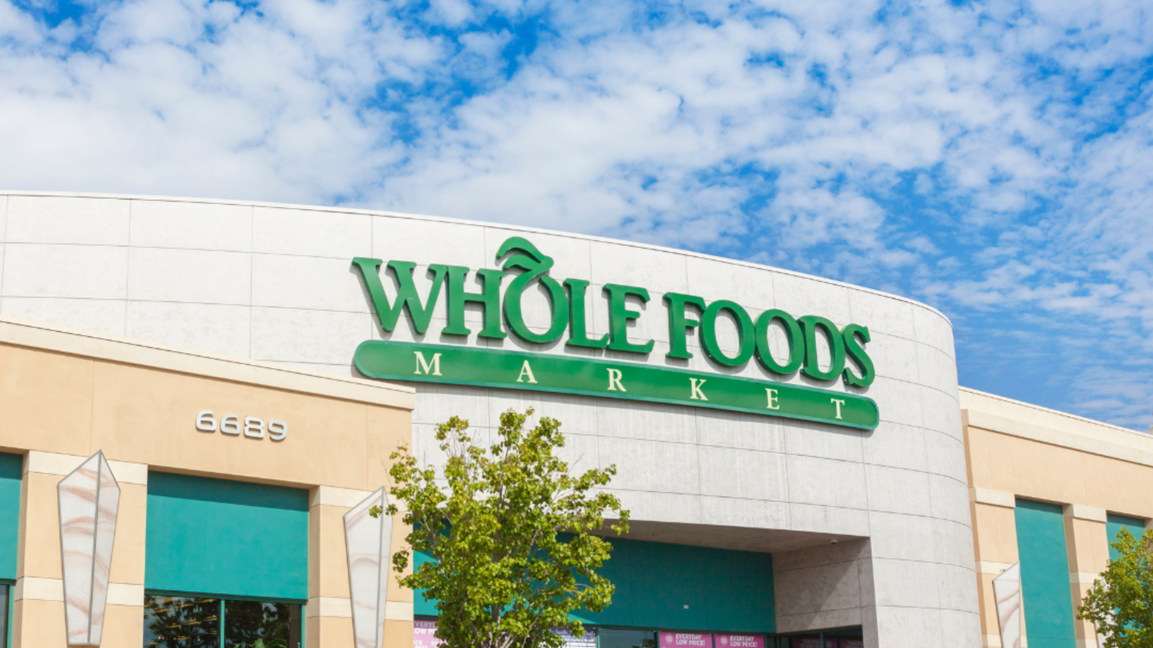 Whole Foods Location Shut Down for Disgusting Reason - Men's Journal