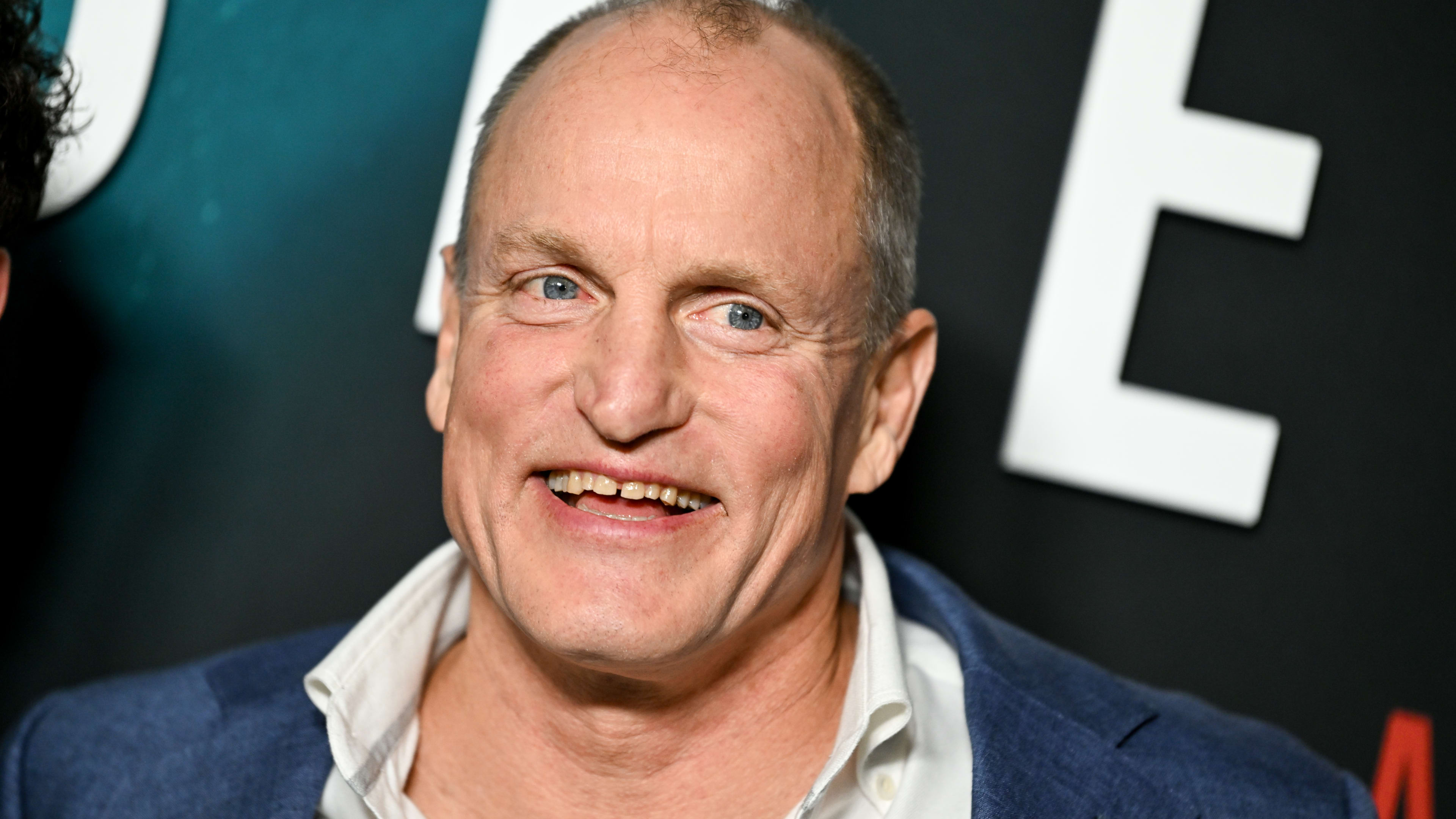 Mark Ruffalo Recalls Bar Brawl With Woody Harrelson - Men's Journal