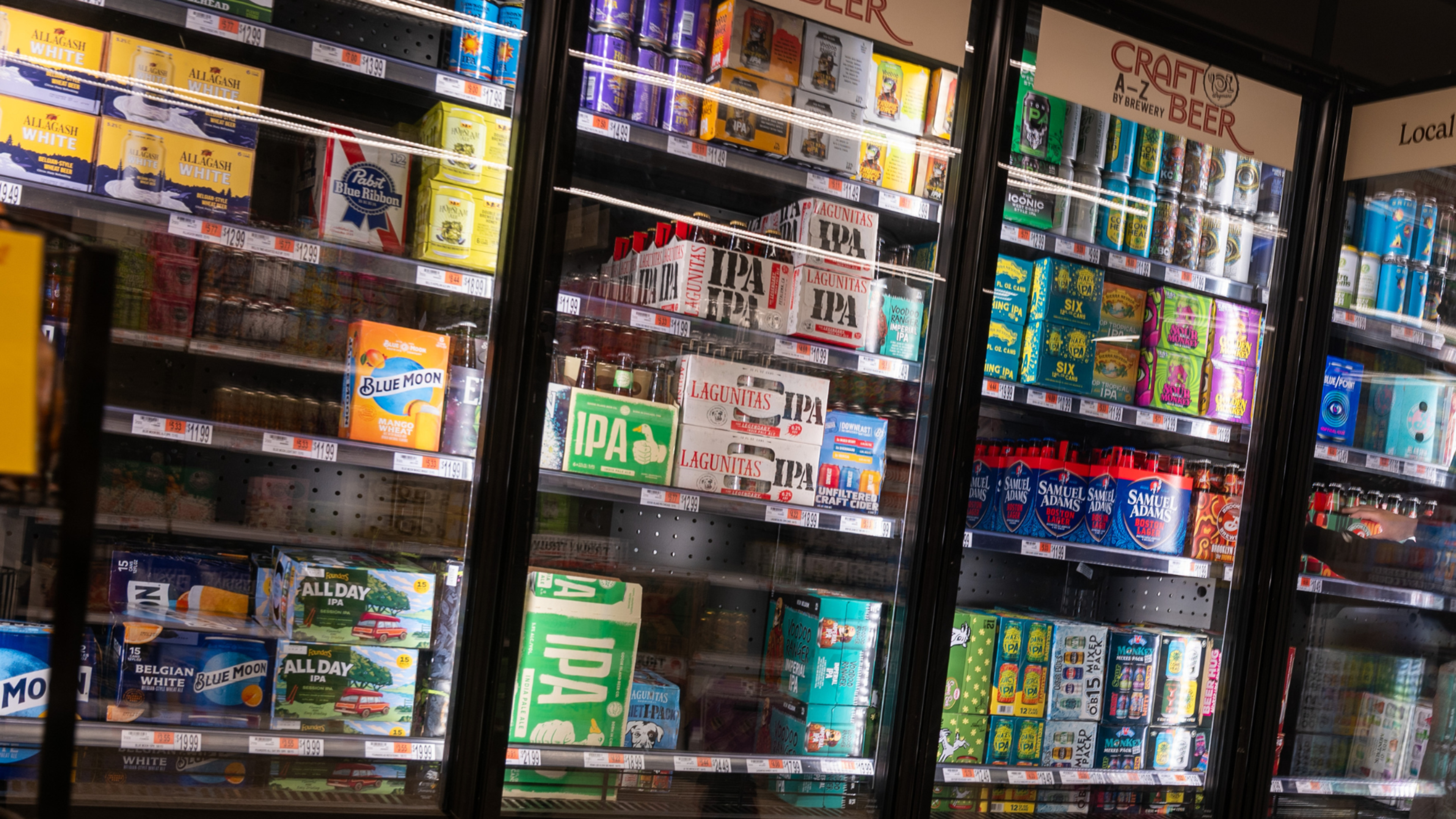 Lagunitas IPA Is One of My Favorite Cheap Beers - Men's Journal