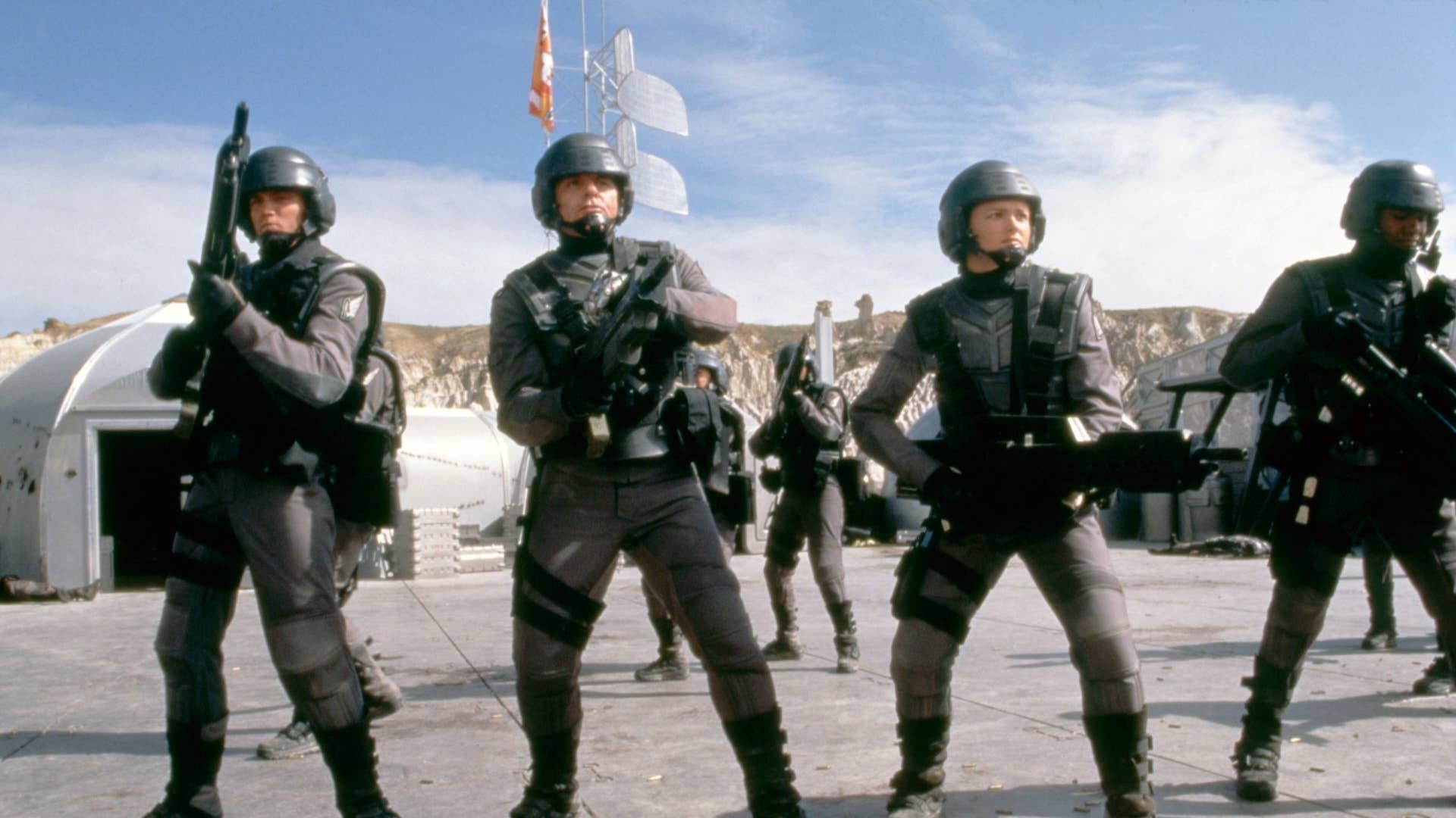 'Starship Troopers' Cast Posts Incredible Reunion Photo - Men's Journal