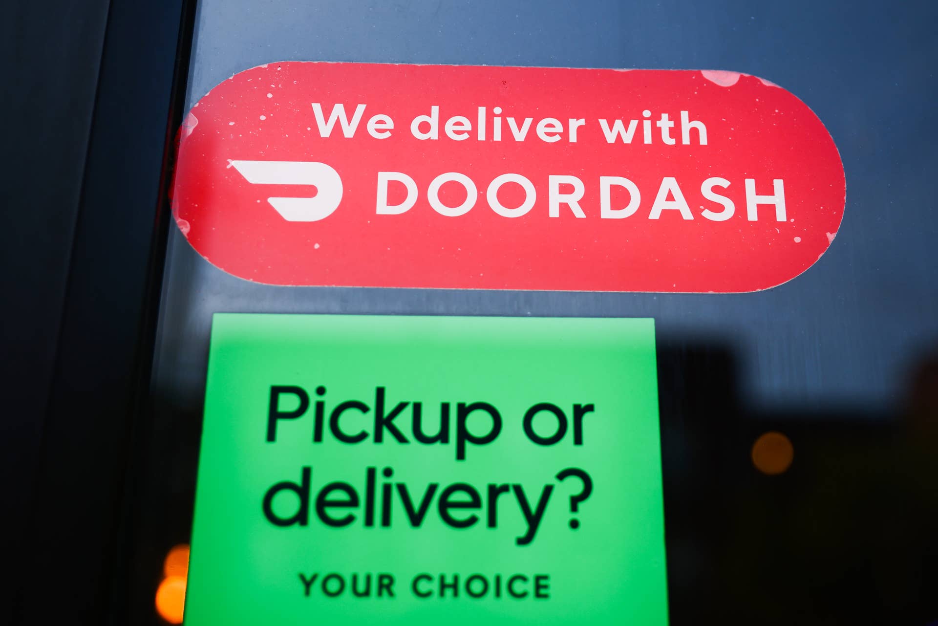 DoorDash Jokes Pour In Over New Food Delivery Payment Option - Men's ...
