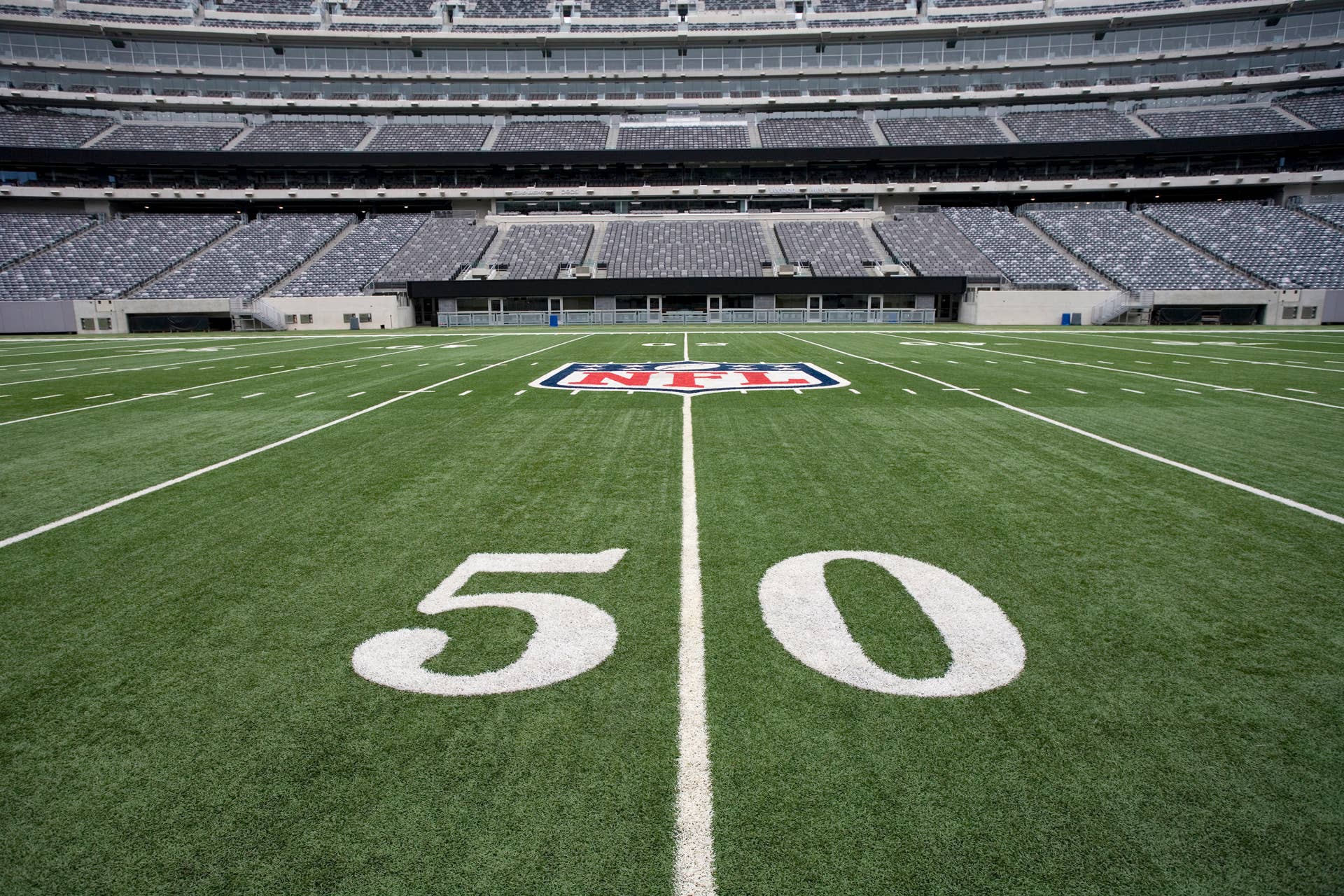 Why One NFL Stadium Will Have Undercover Cops Dressed as Opposing Fans ...