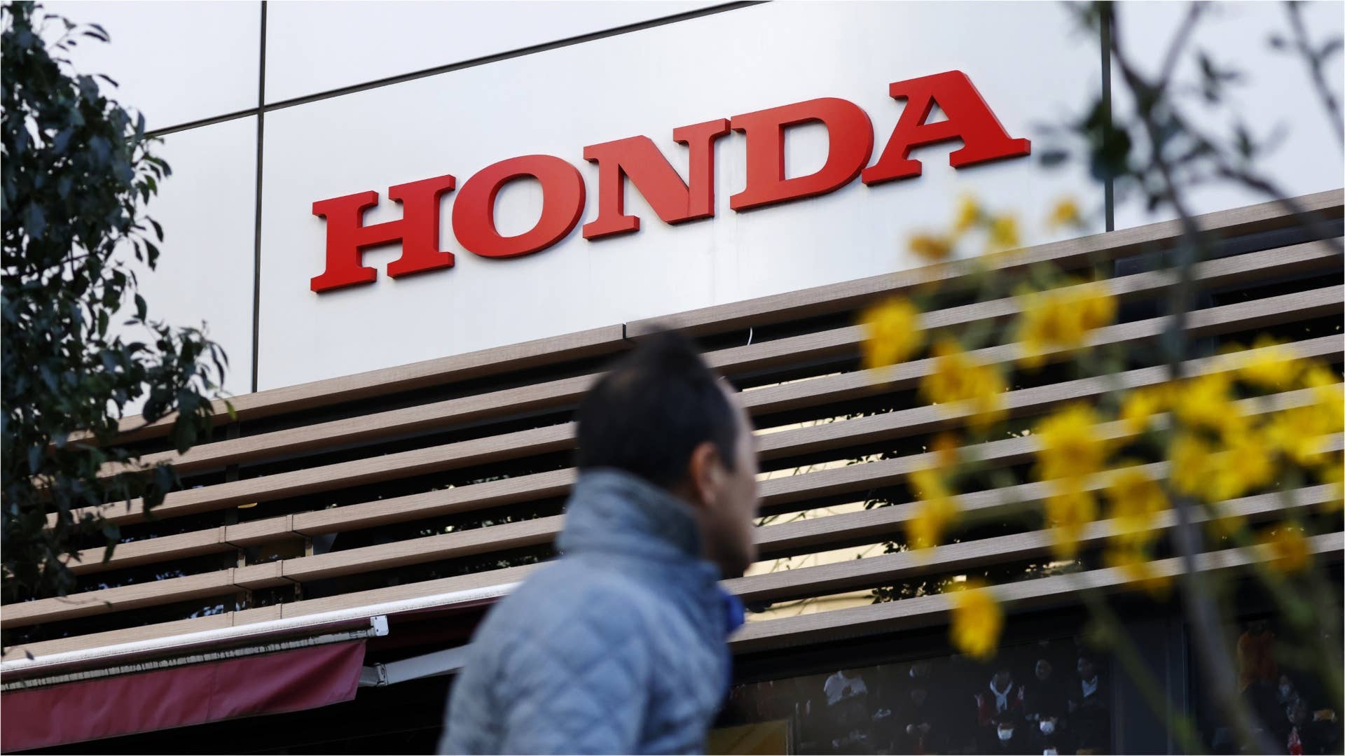 New 2026 Honda Prelude Debuts With 'Electrified' Model - Men's Journal