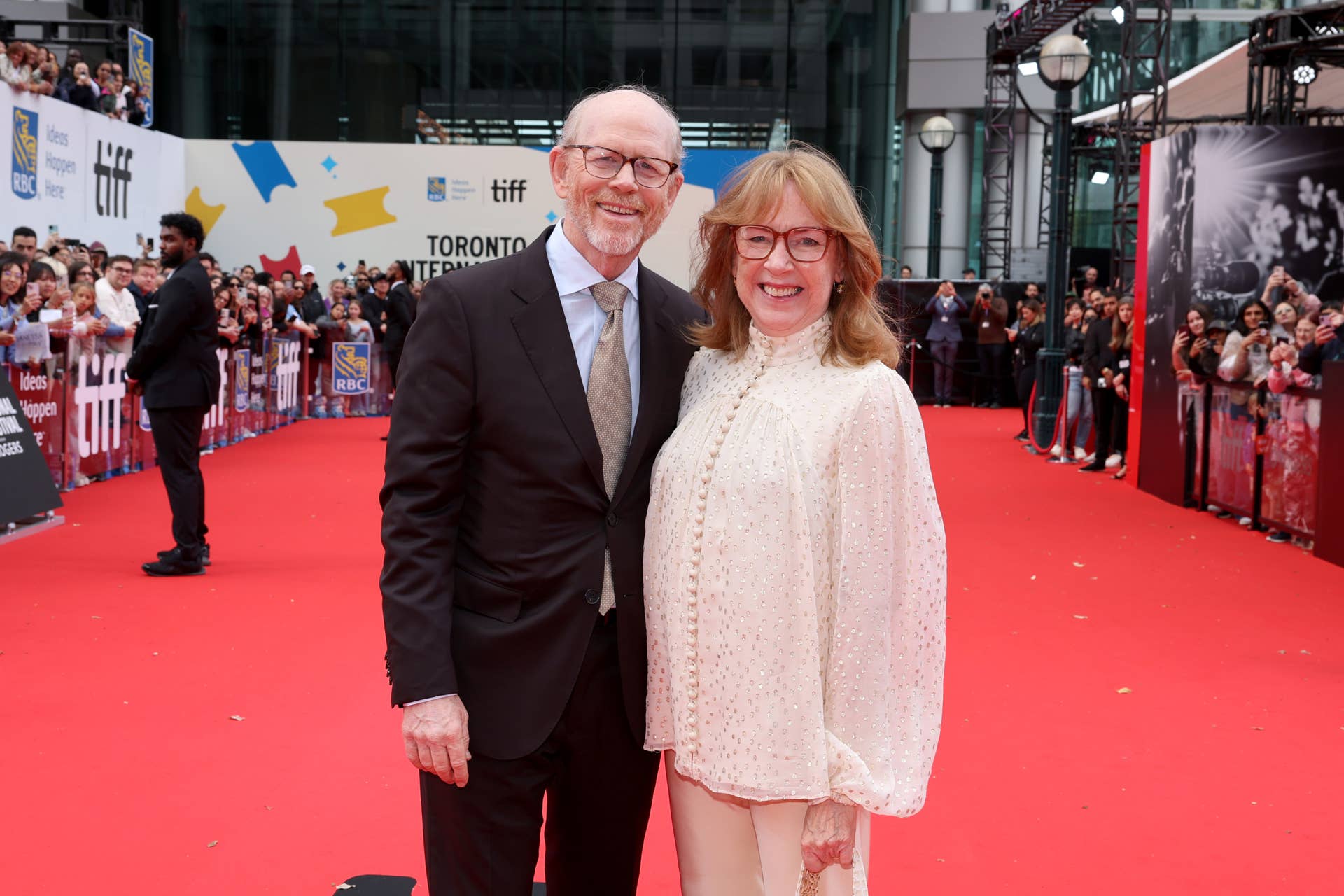 Ron Howard Reveals the Surprising Way He Sneaks His Wife Into All of ...
