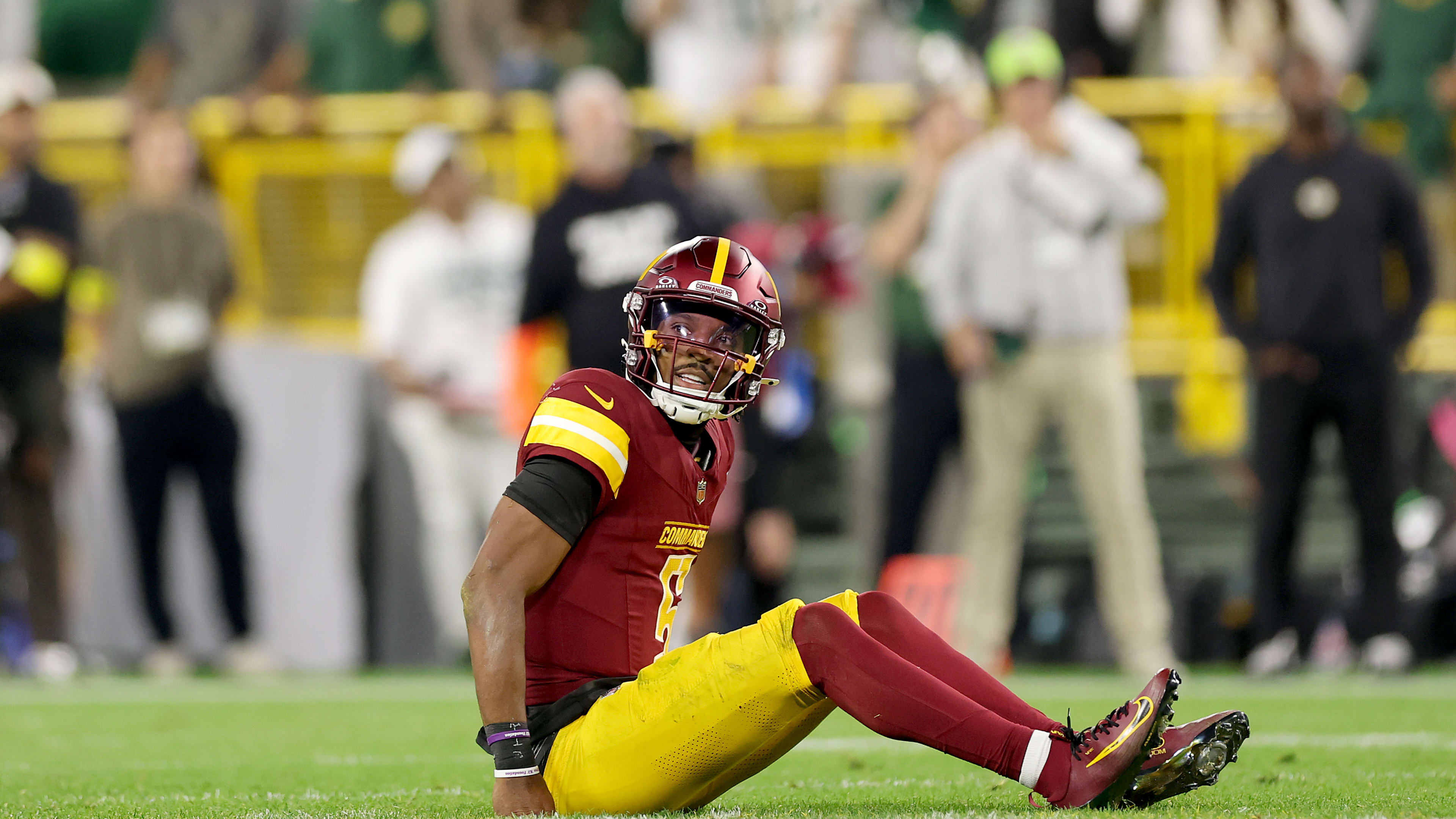 NFL Quarterback Injuries Already Starting to Pile Up - Men's Journal