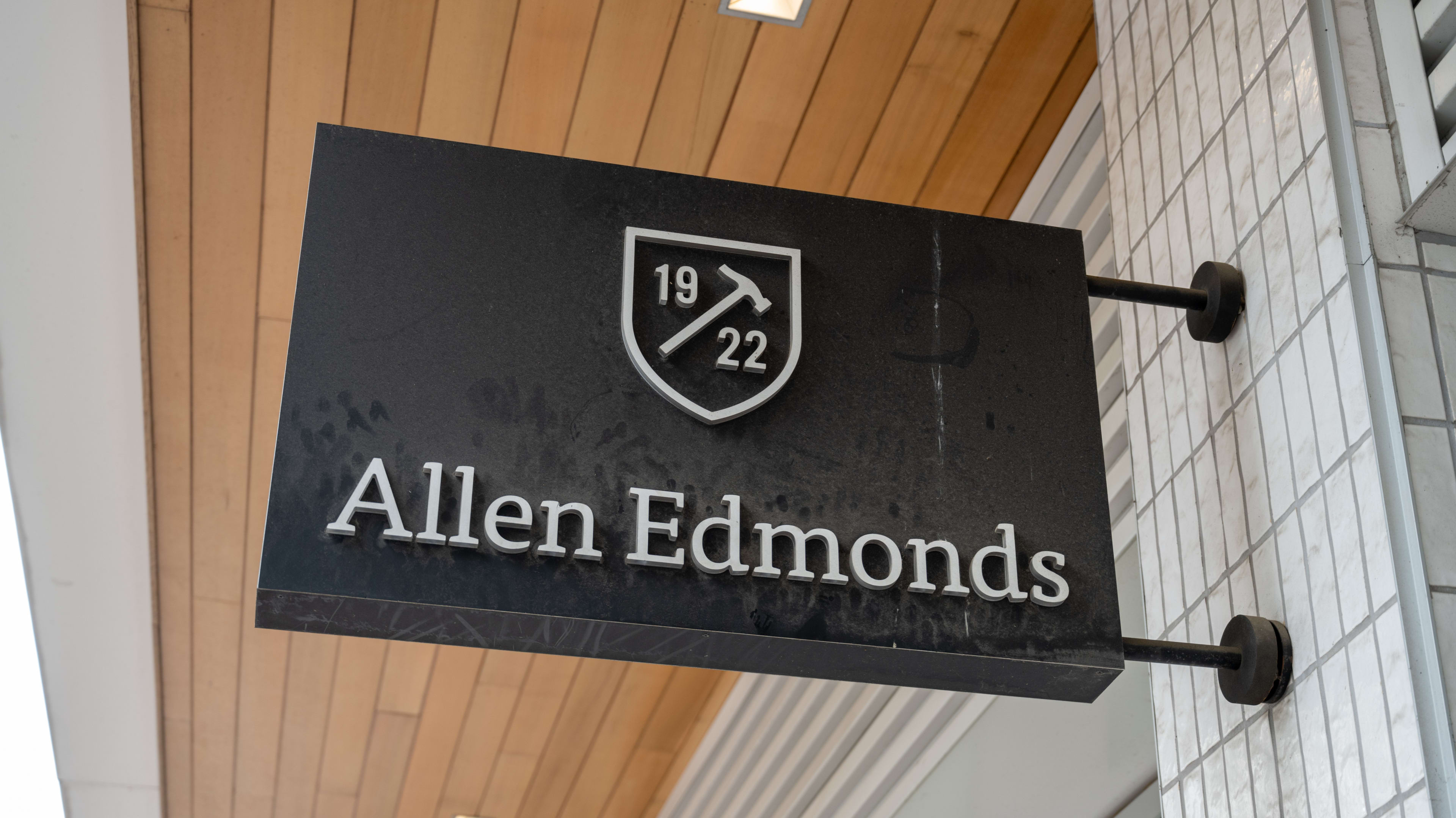 Allen Edmonds' Lug Sole Boots Are 59% Off at Nordstrom Rack - Men's Journal