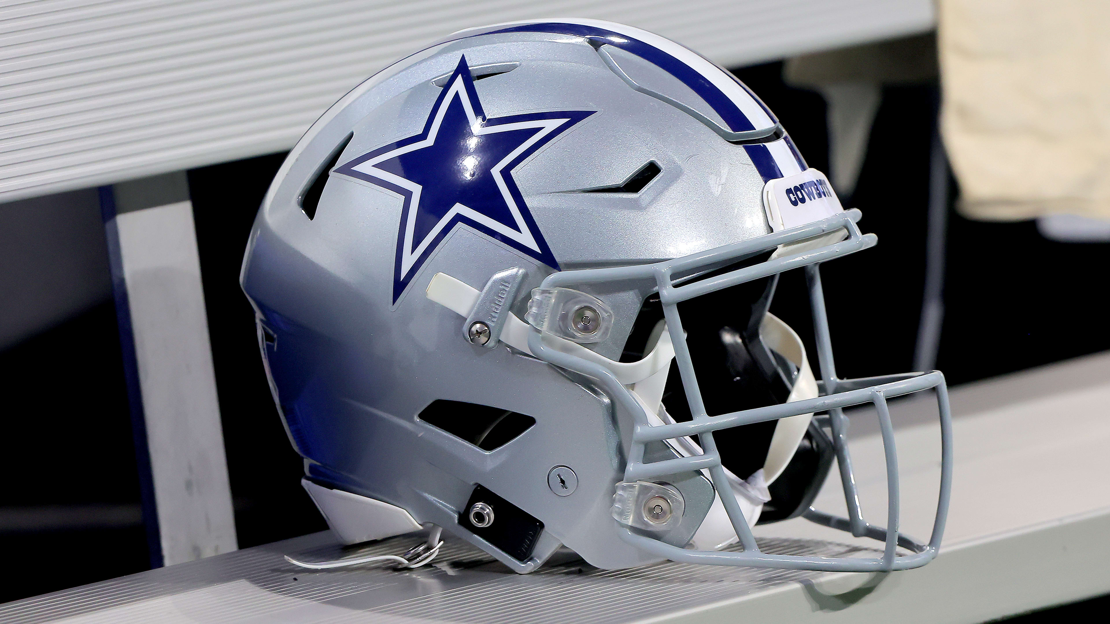 Former Dallas Cowboys Super Bowl Champion Dead at 72 - Men's Journal