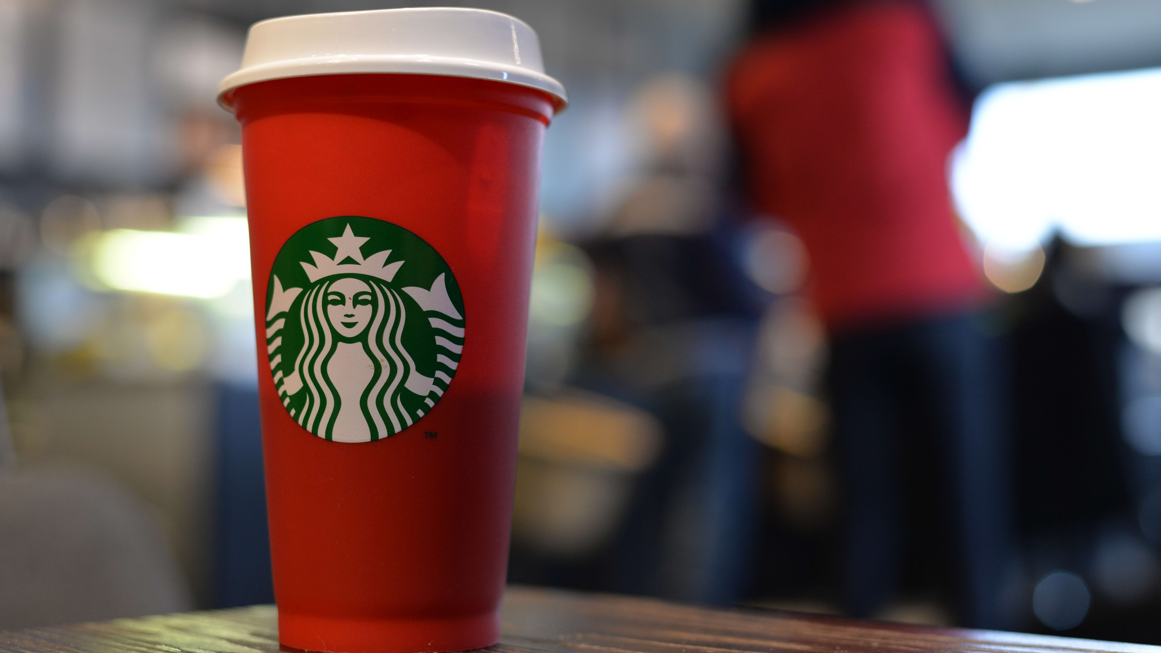 Starbucks Brings Back Fan-Favorite Red Cup Day on Nov. 13 - Men's Journal