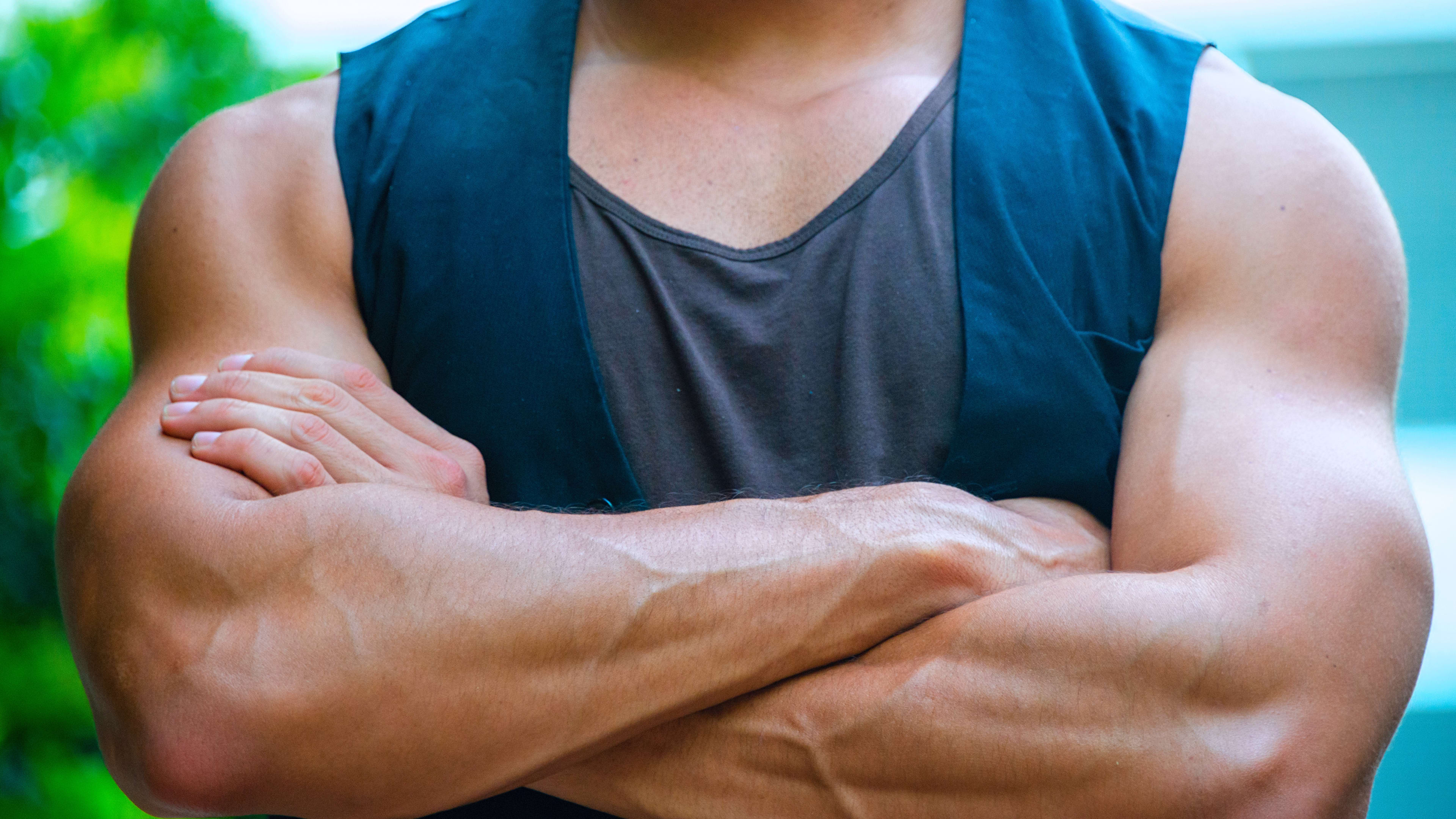 Trainer's Top 3 Forearm Exercises for Bigger, Fuller Arms - Men's Journal