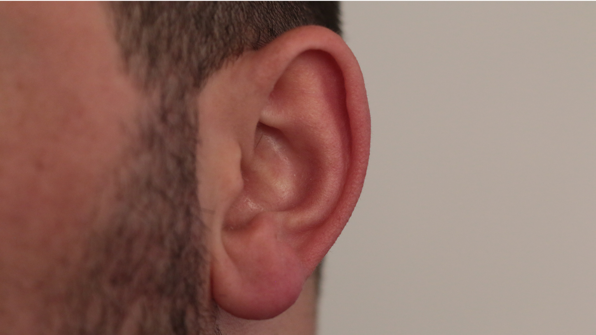 Men's Guide to Ear Hair: How To Trim It Safely & Effectively - Men's ...