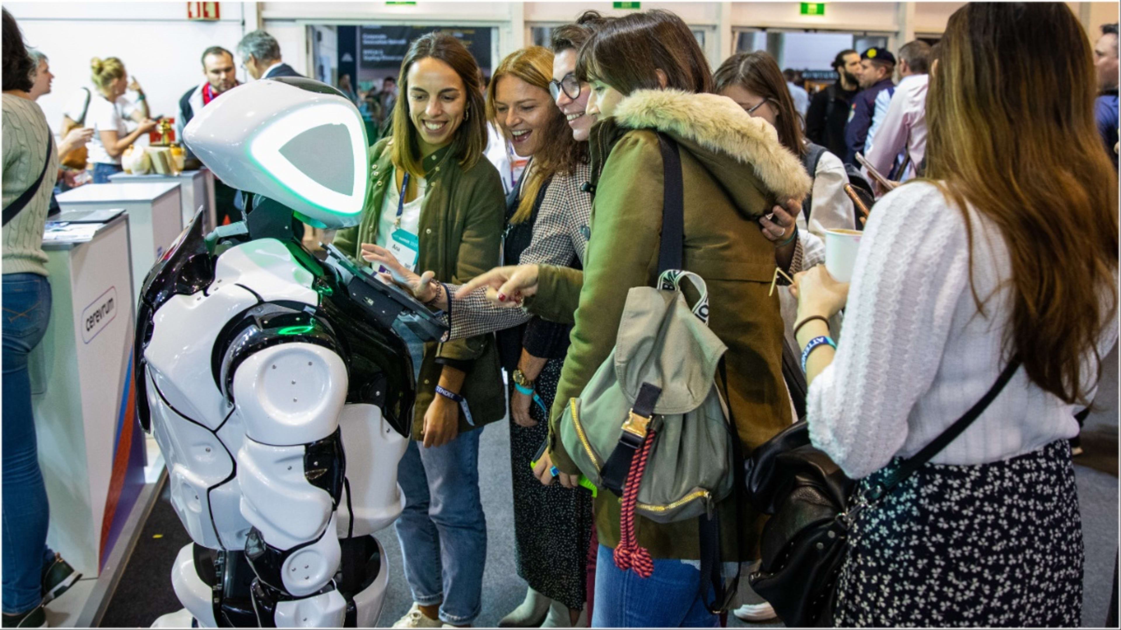 Russia's AI Robot 'Aldol' Has Embarrassing Debut in Viral Video - Men's ...