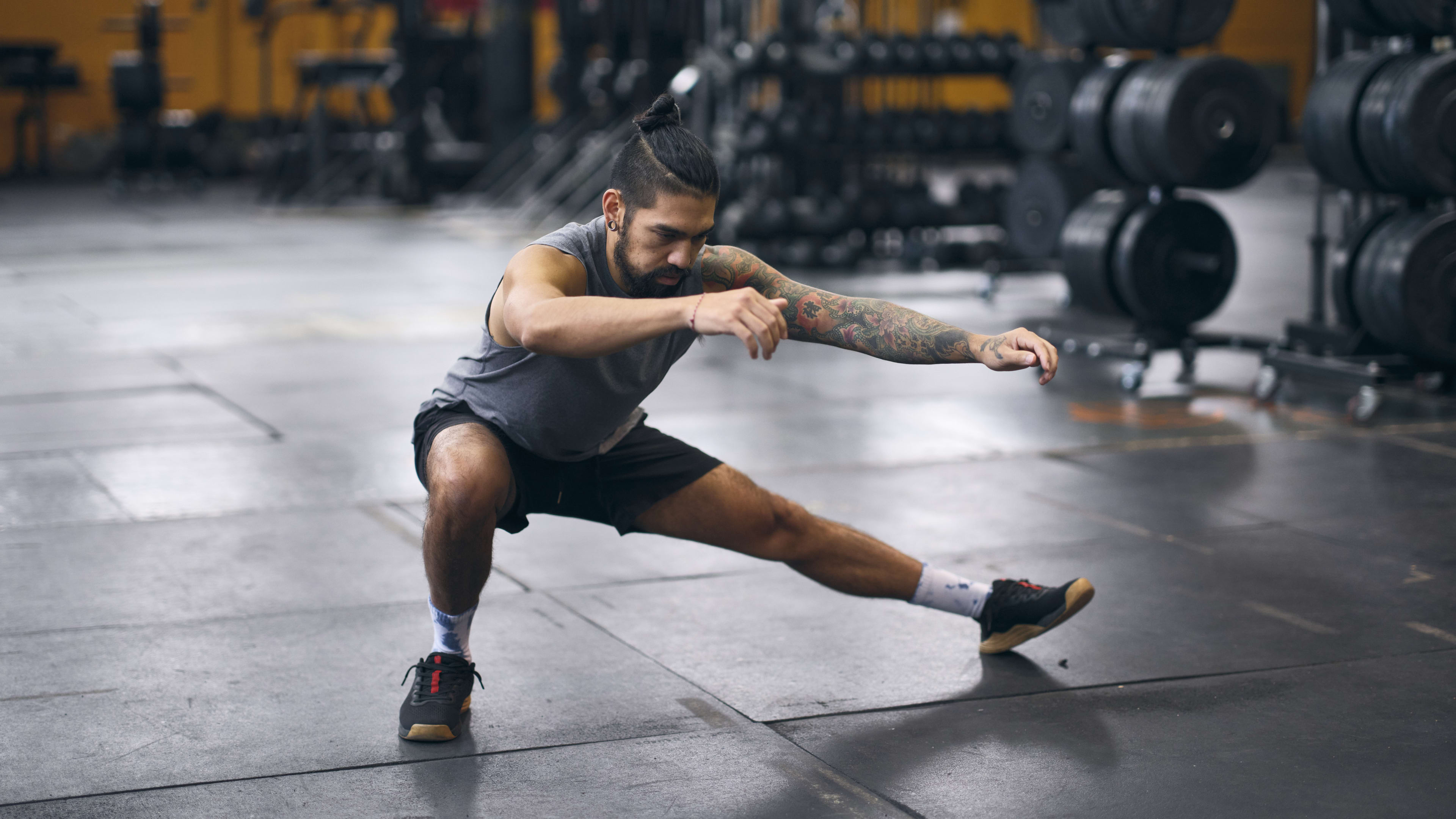 Physical Therapist Shares 3-Move Warmup for Better Squats - Men's Journal