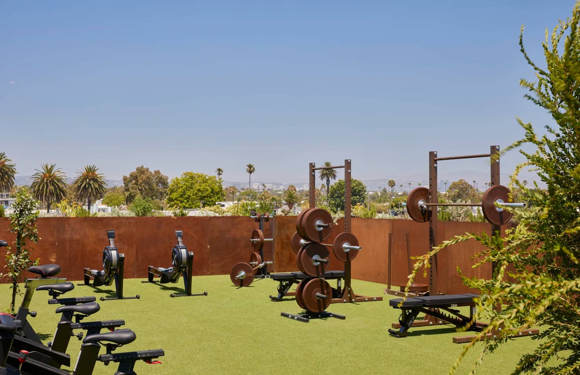 Luxury Wellness Clubs Cost: Why Prices Hit $100K - Men's Journal