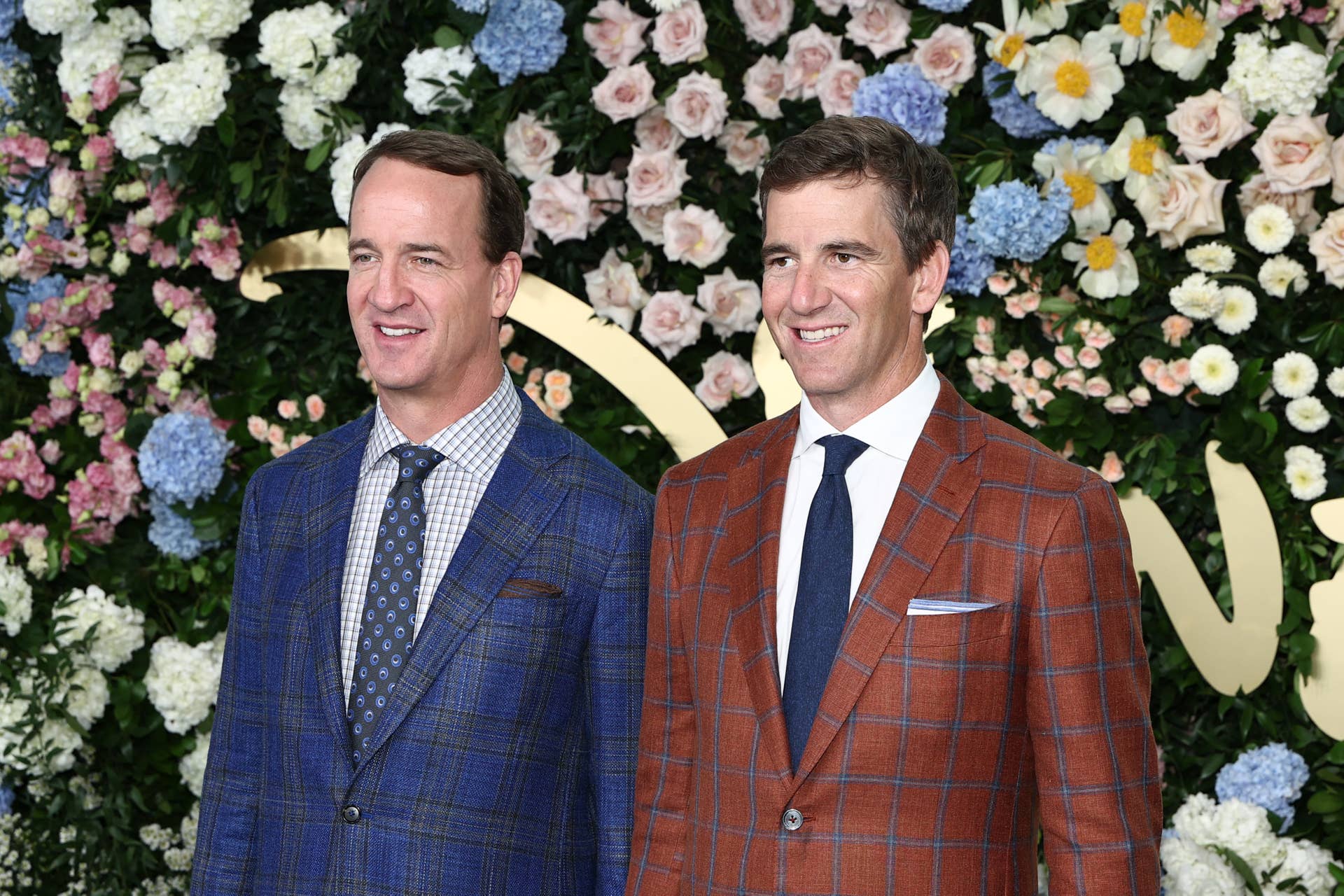 Peyton, Eli Manning Facing Criticism for 'Monday Night Football ...