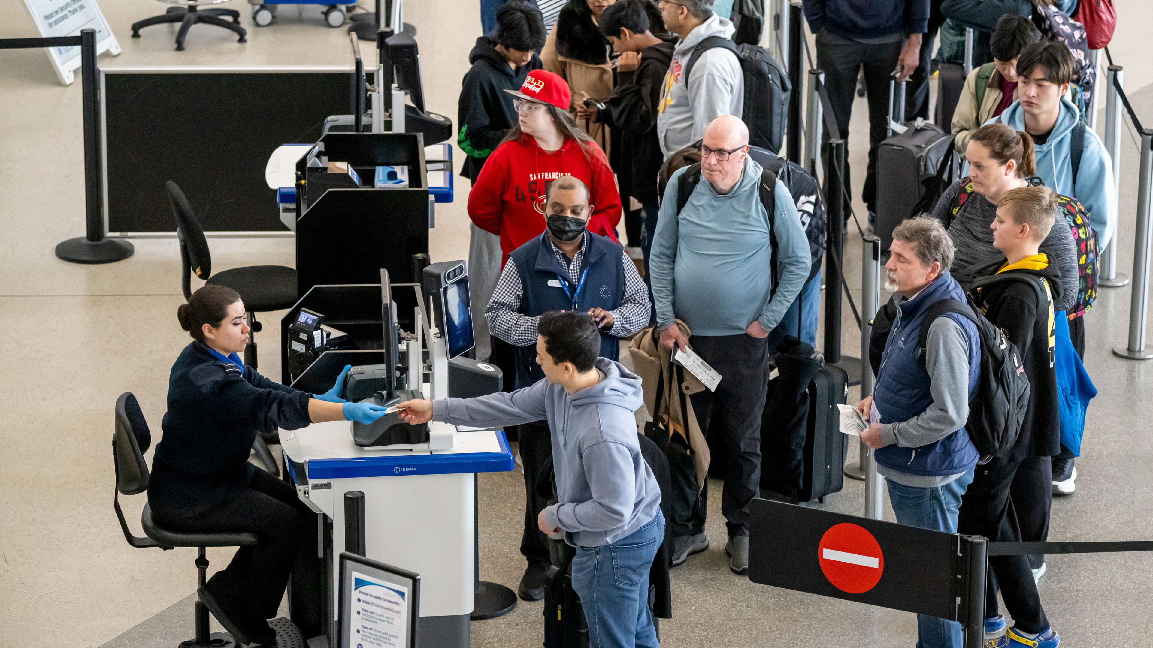 U.S. Embassy Issues Security Warning for Vacation Hotspot - Men's Journal