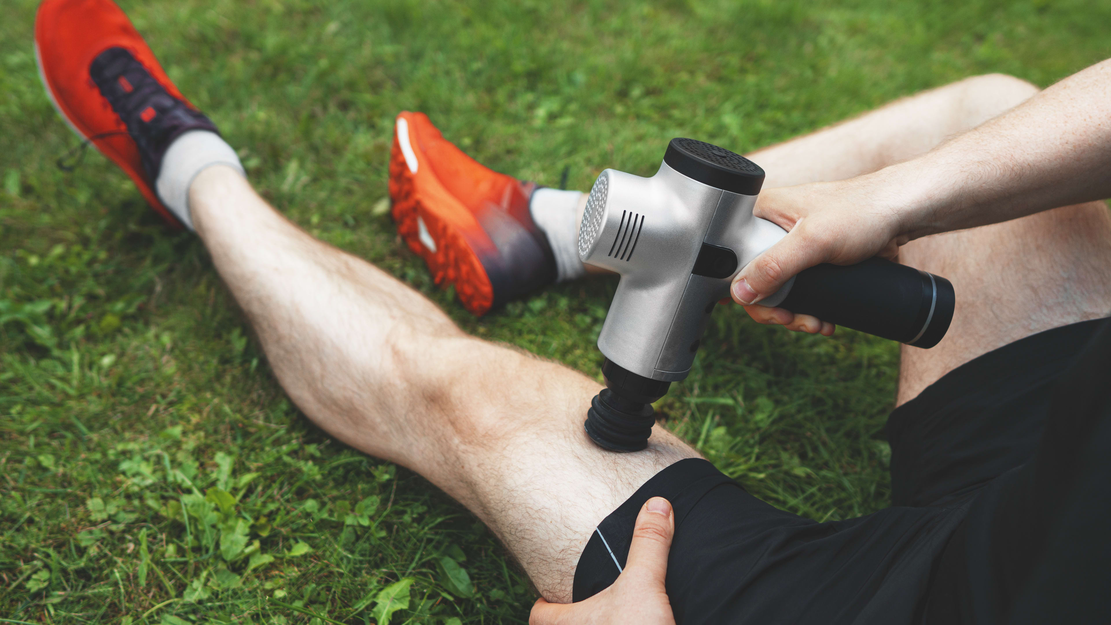 Are Massage Guns Worth It? One Physical Therapist Thinks So - Men's Journal