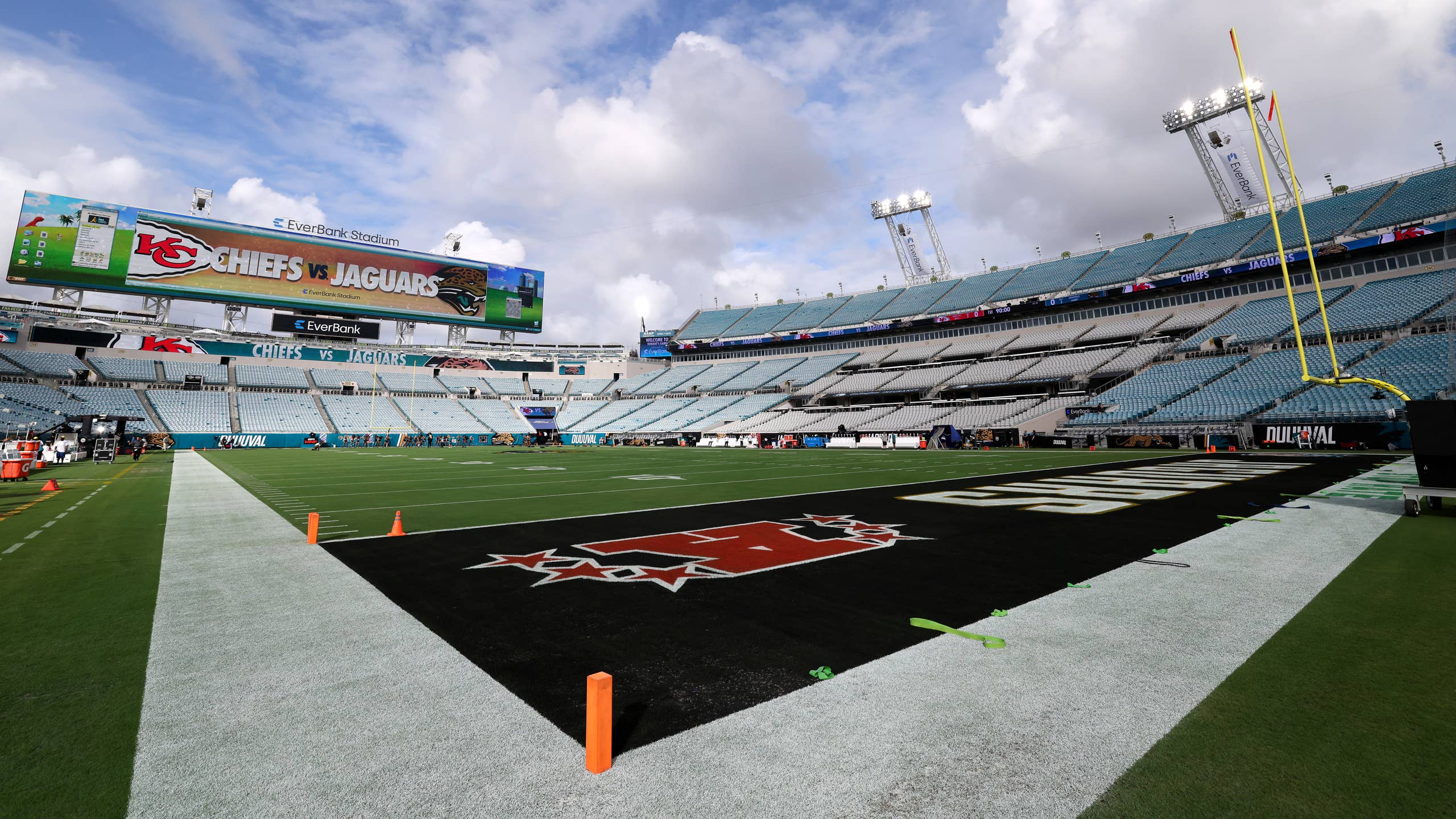 Weather May Impact, Delay Week 14 NFL Game - Men's Journal