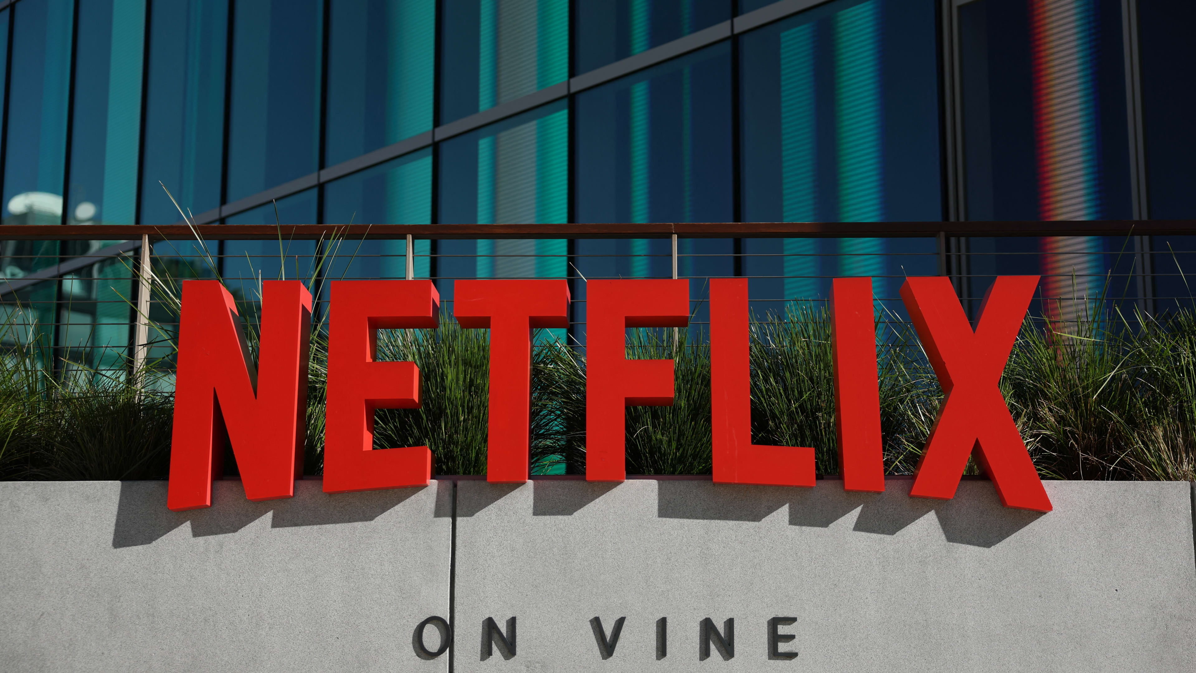 Netflix Spent $83 Billion for Wildly Popular Movies and Franchises ...