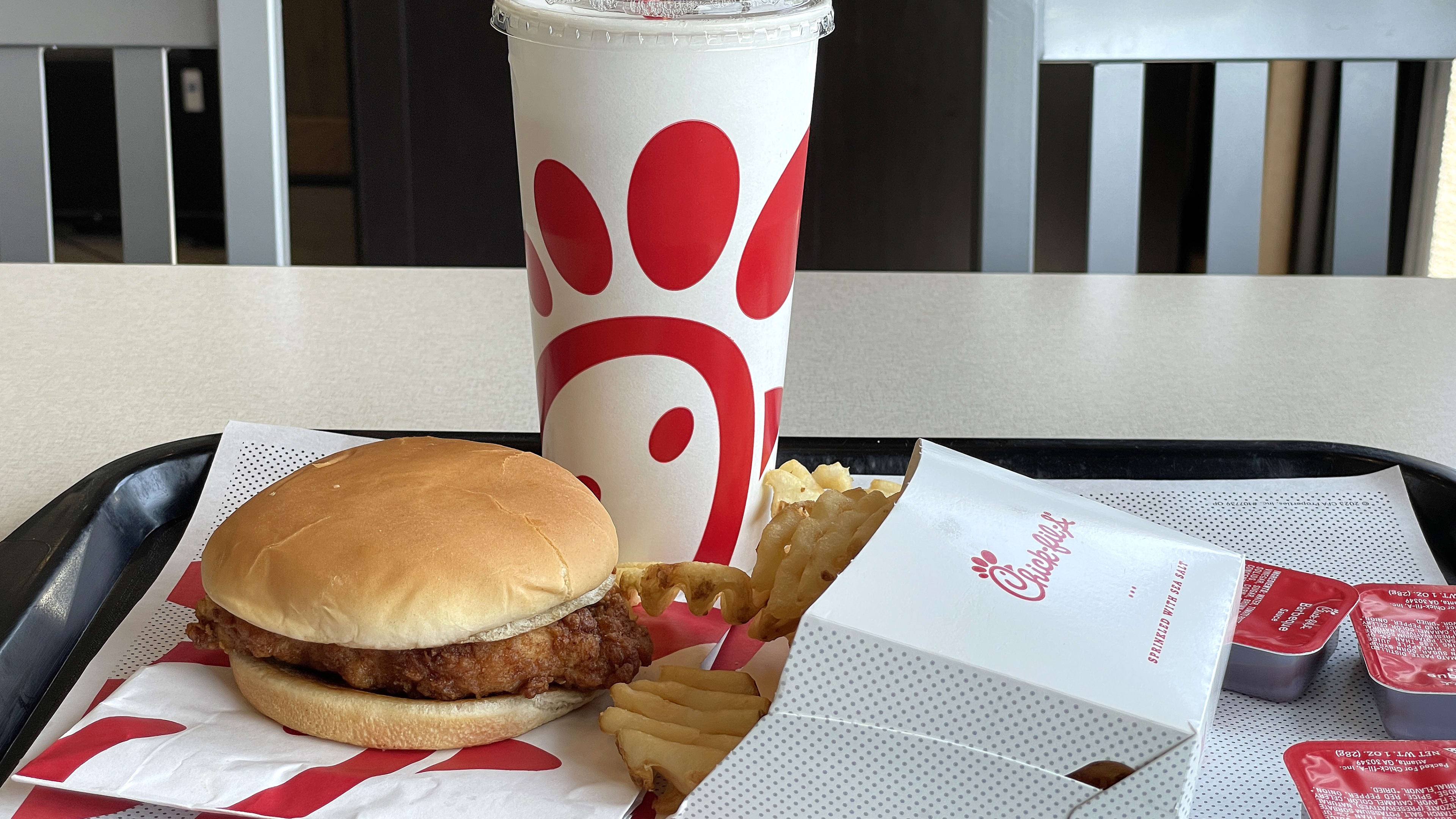 3,000 Customers Could Win Free Chick-fil-A for a Year. Here's How - Men ...