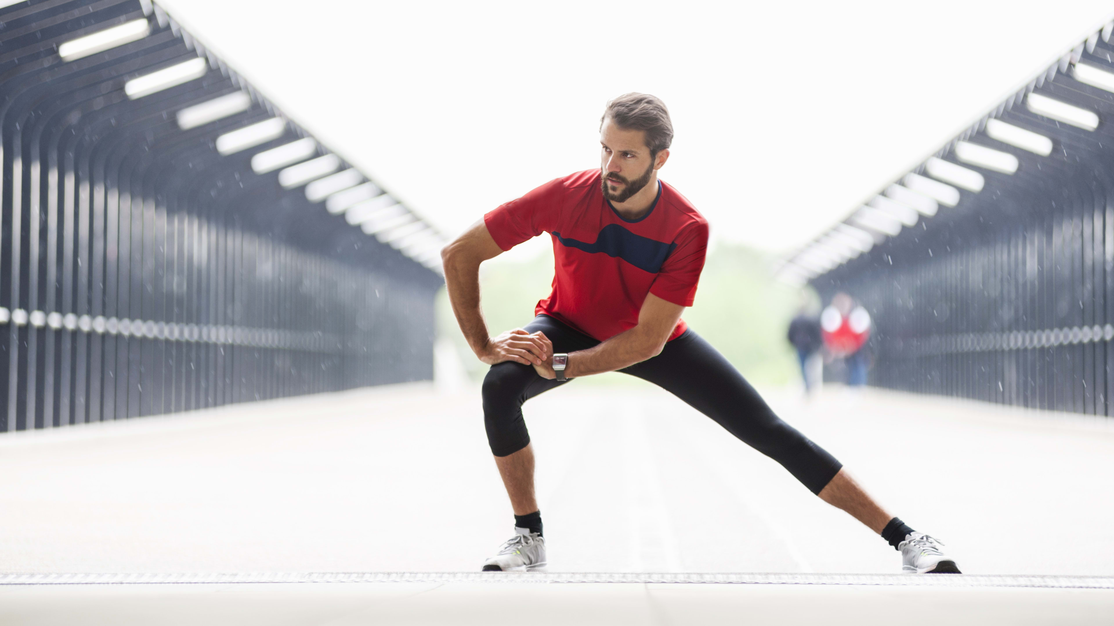 How to Zercher Squat for Maximum Strength and Power - Men's Journal