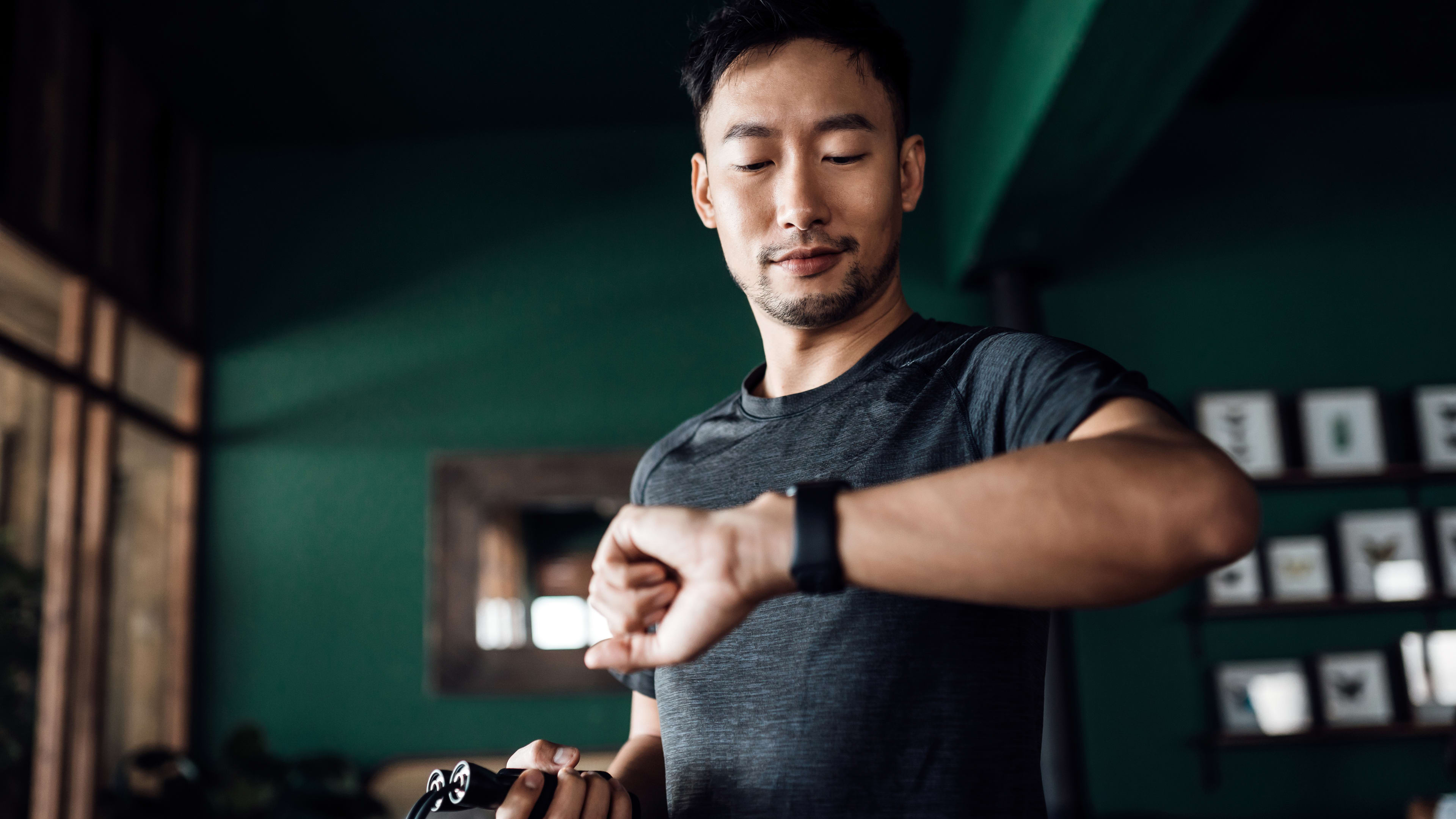 Exercise to Lower Your Resting Heart Rate - Men's Journal