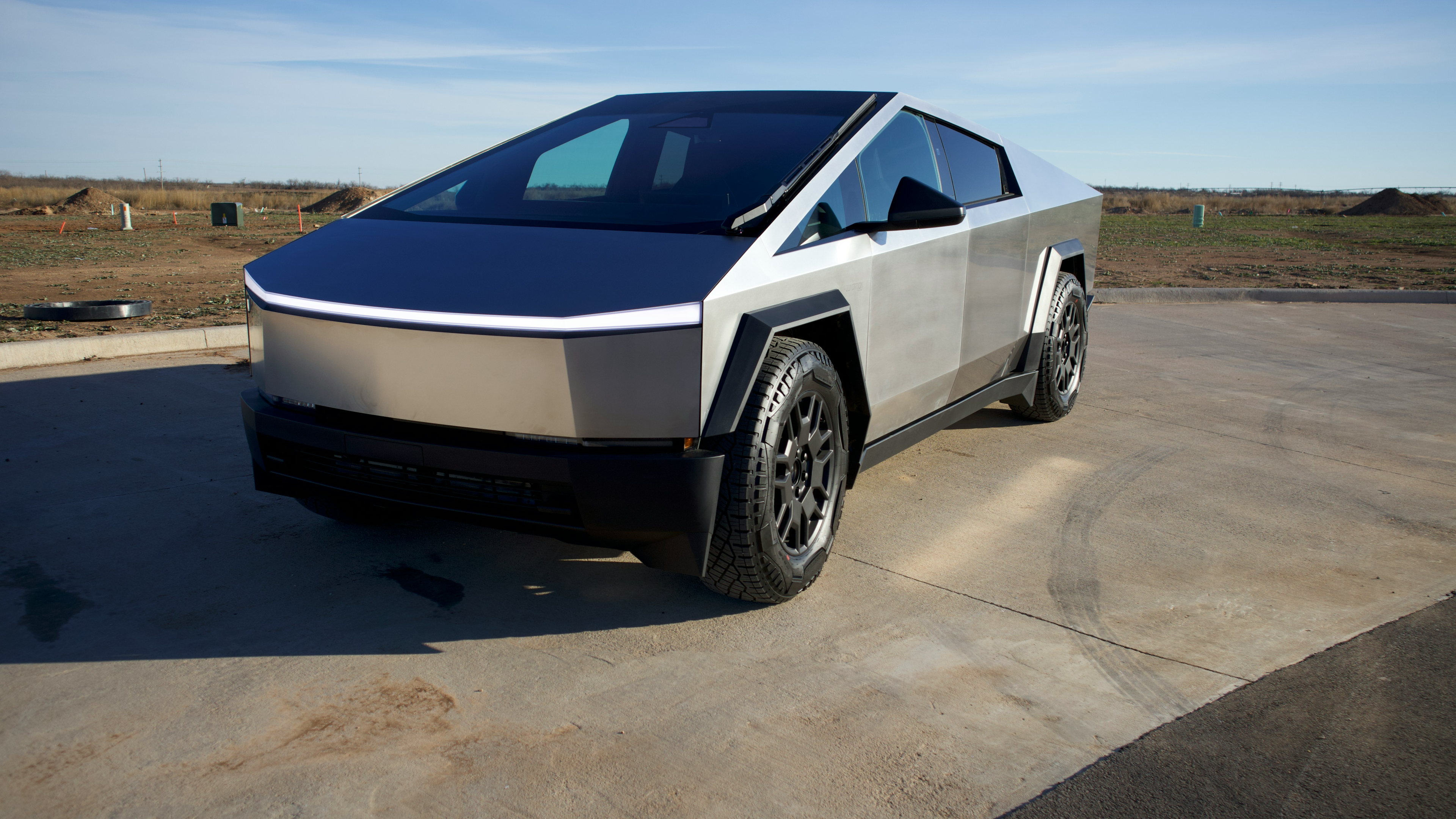 Why 10,000 Cybertrucks Are Just Sitting in Parking Lots - Men's Journal