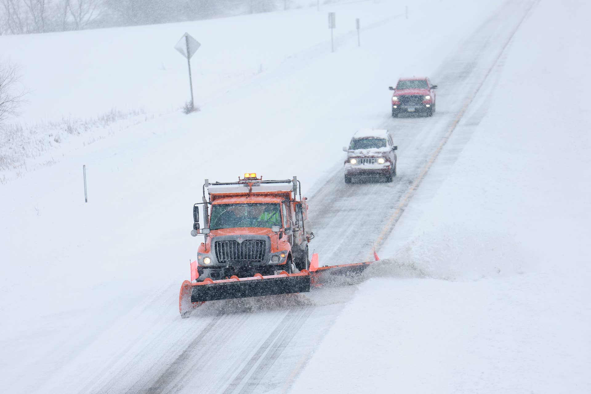 Winter Storm Warning Announced as 65 mph Winds, 20 Inches of Snow ...