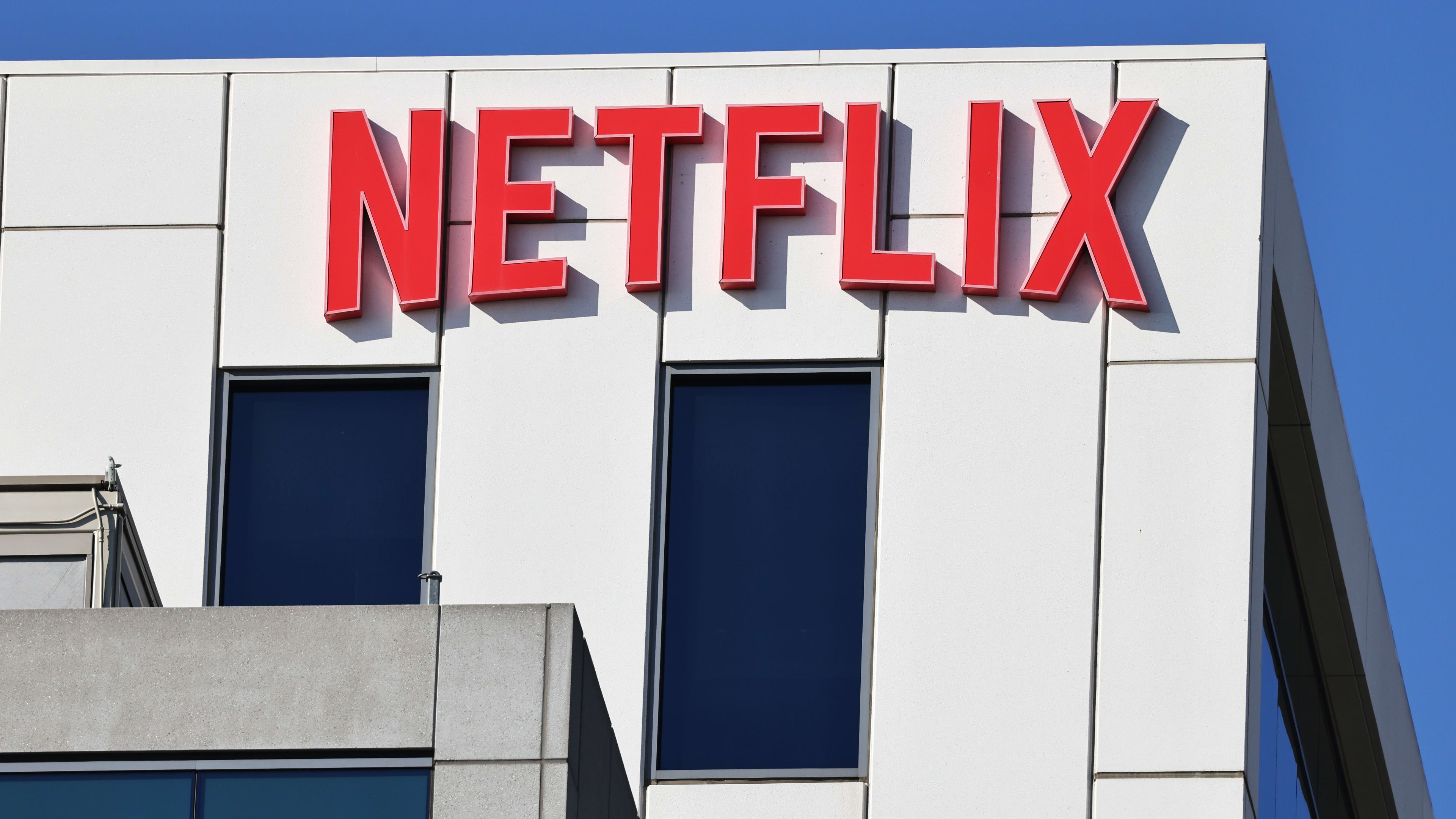 Netflix's 'Skyscraper Live' Event Sparks Safety Fears and Brand Risk ...