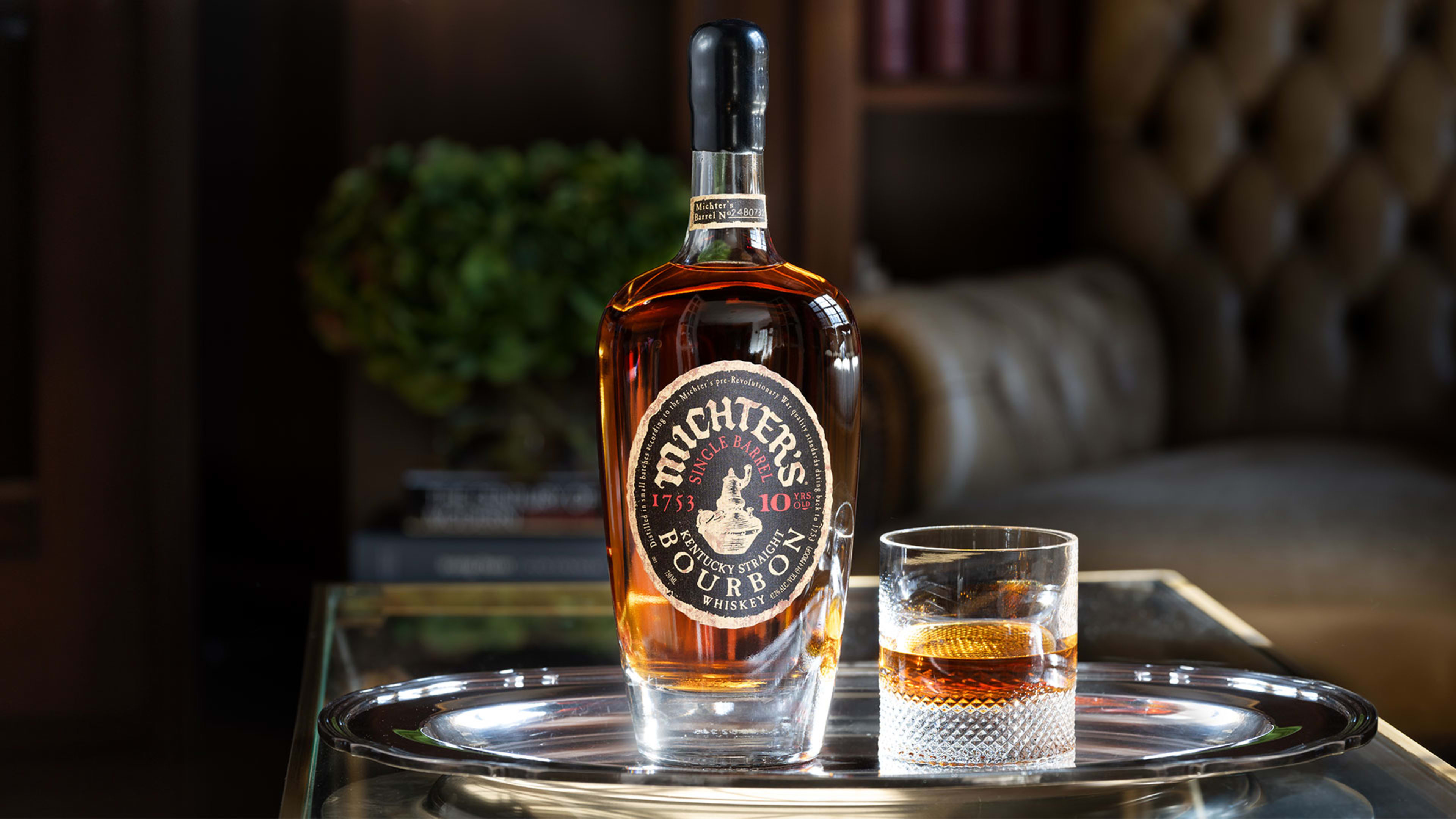 Michter’s 10-Year Is Our Pick for Best Bourbon of the Year - Men's Journal