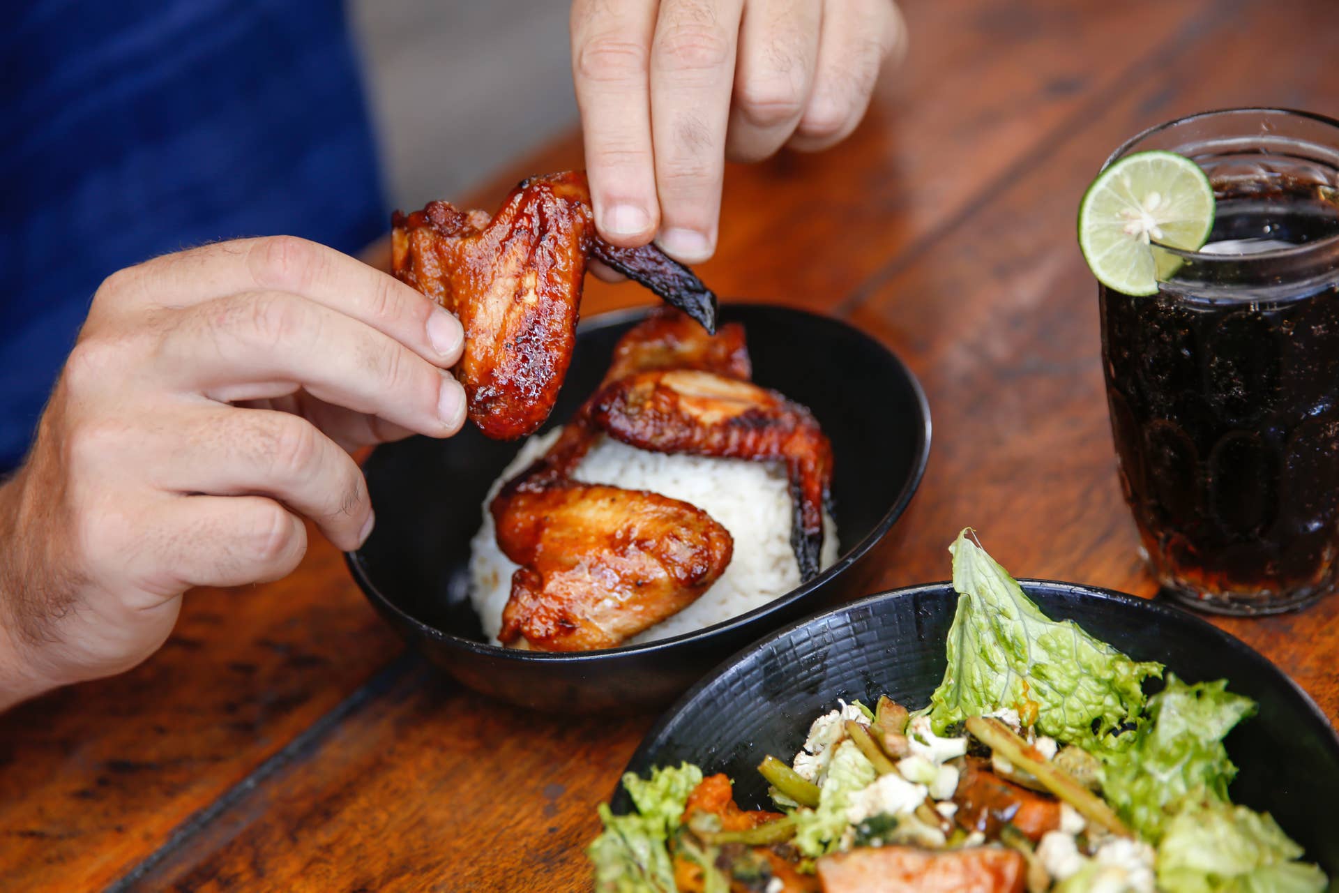 Americans Willing to Try This Classic Super Bowl Snack - Men's Journal