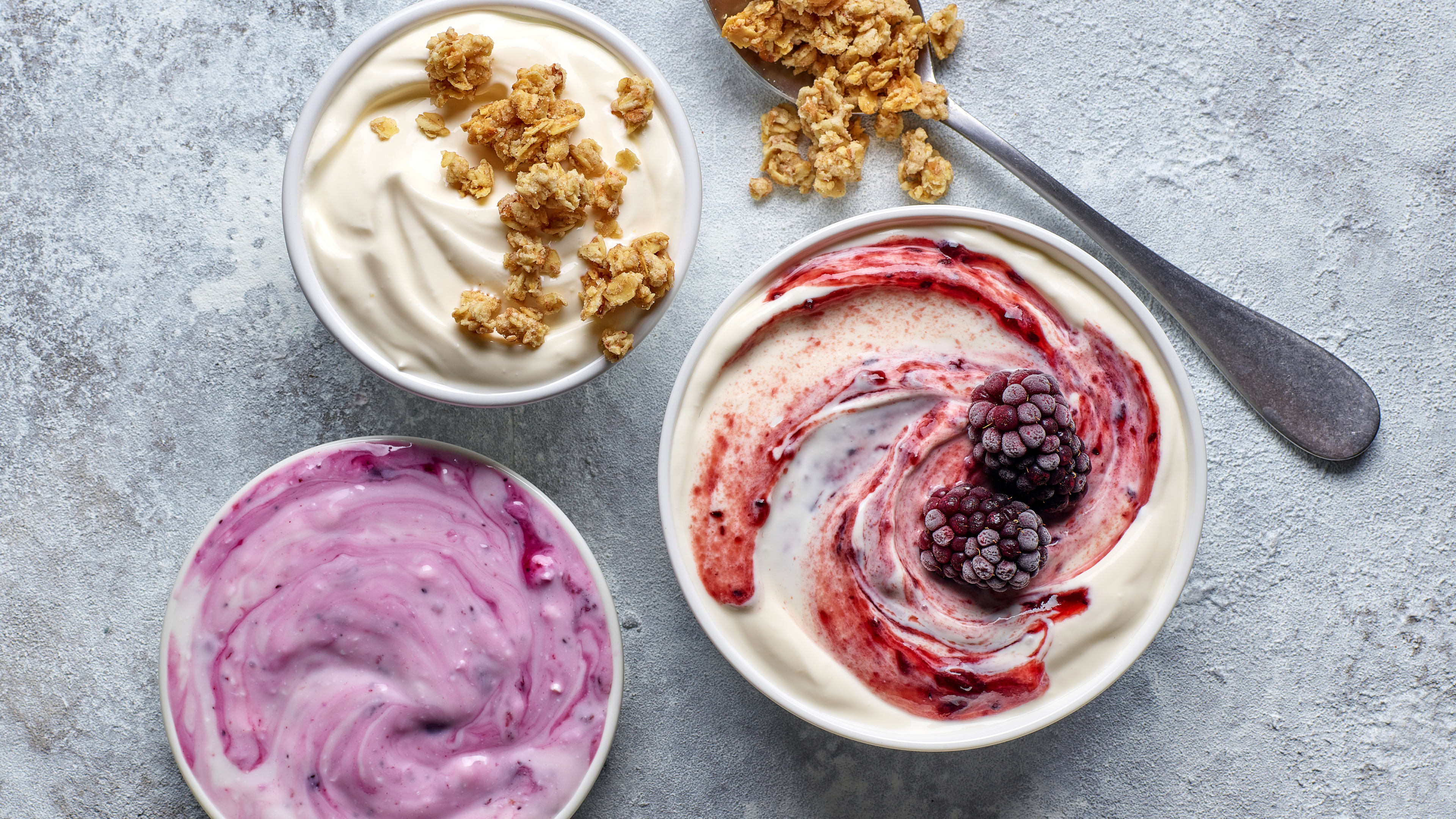 Mix Greek Yogurt and Cookies for a High-Protein Dessert - Men's Journal