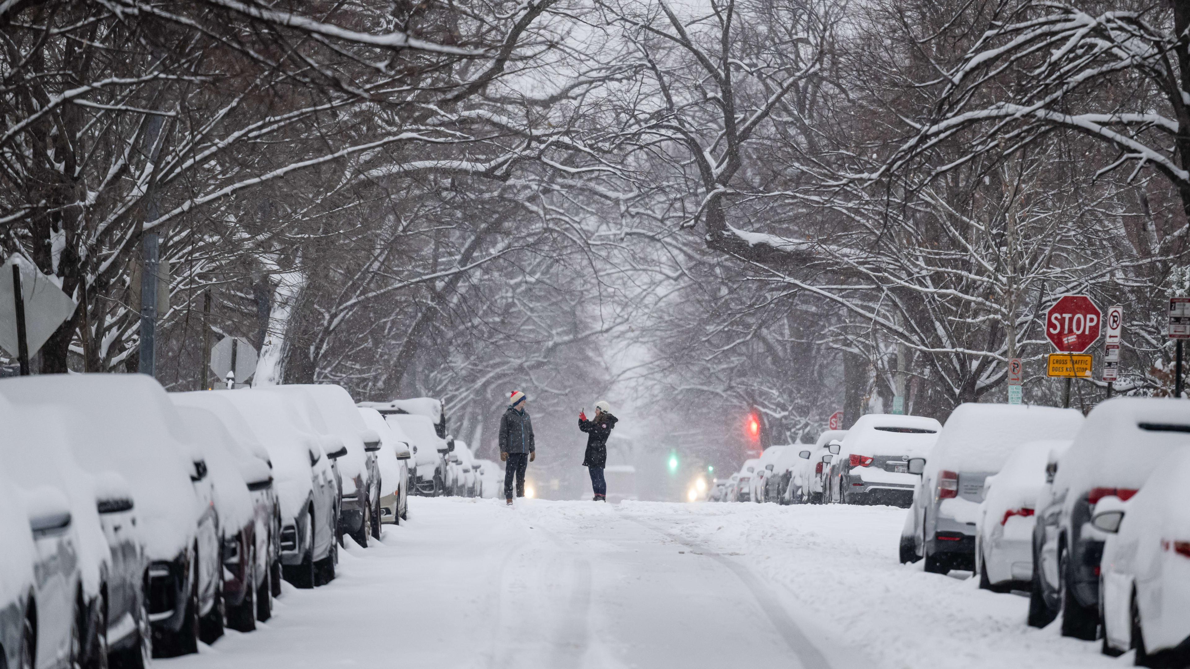 Winter Storm Warnings for 40 States Warn of 30 Inches of Snow and 40 ...