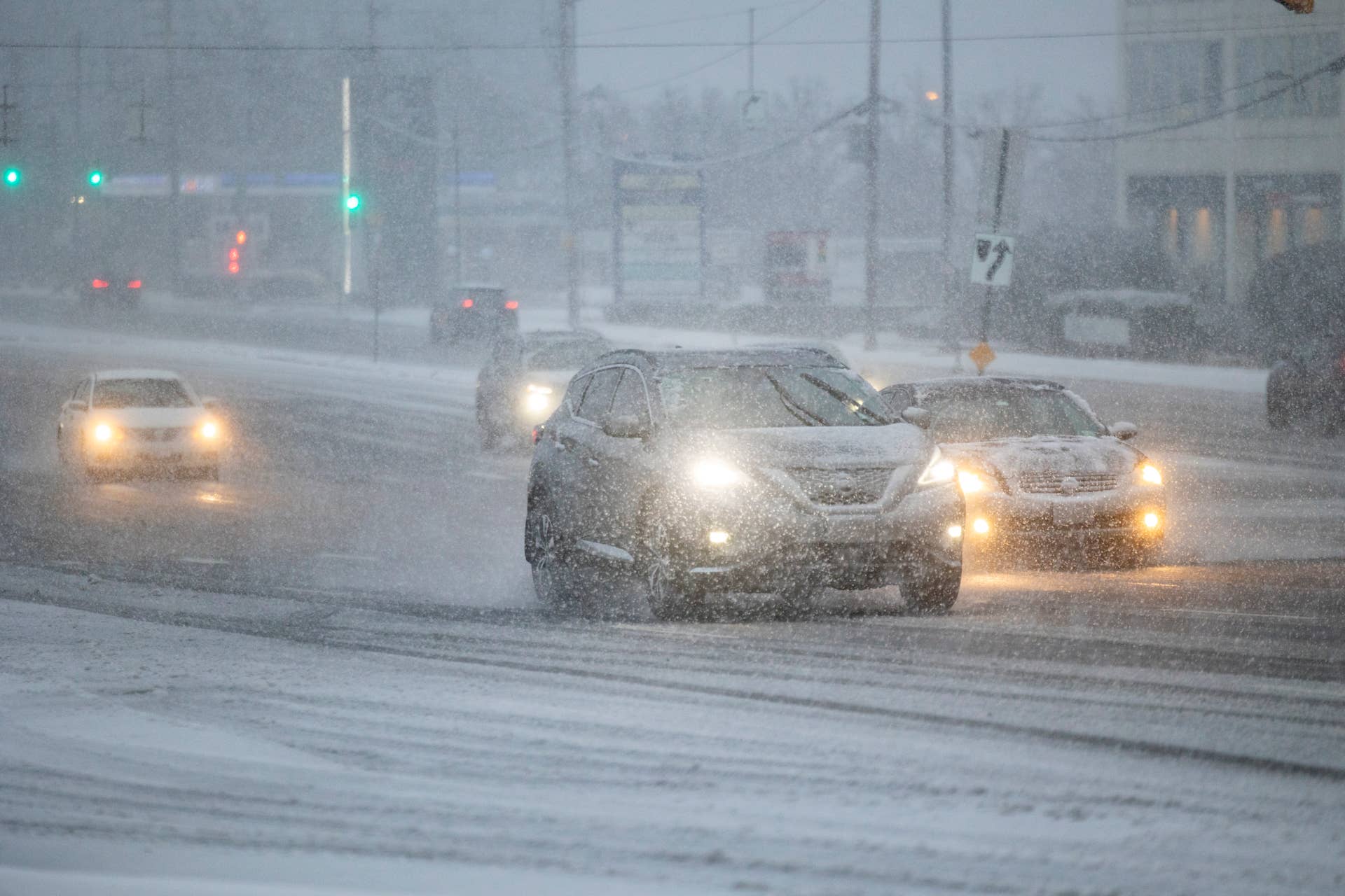 Winter Storm Warnings: 120 Inches of Snow and 80 MPH Winds - Men's Journal